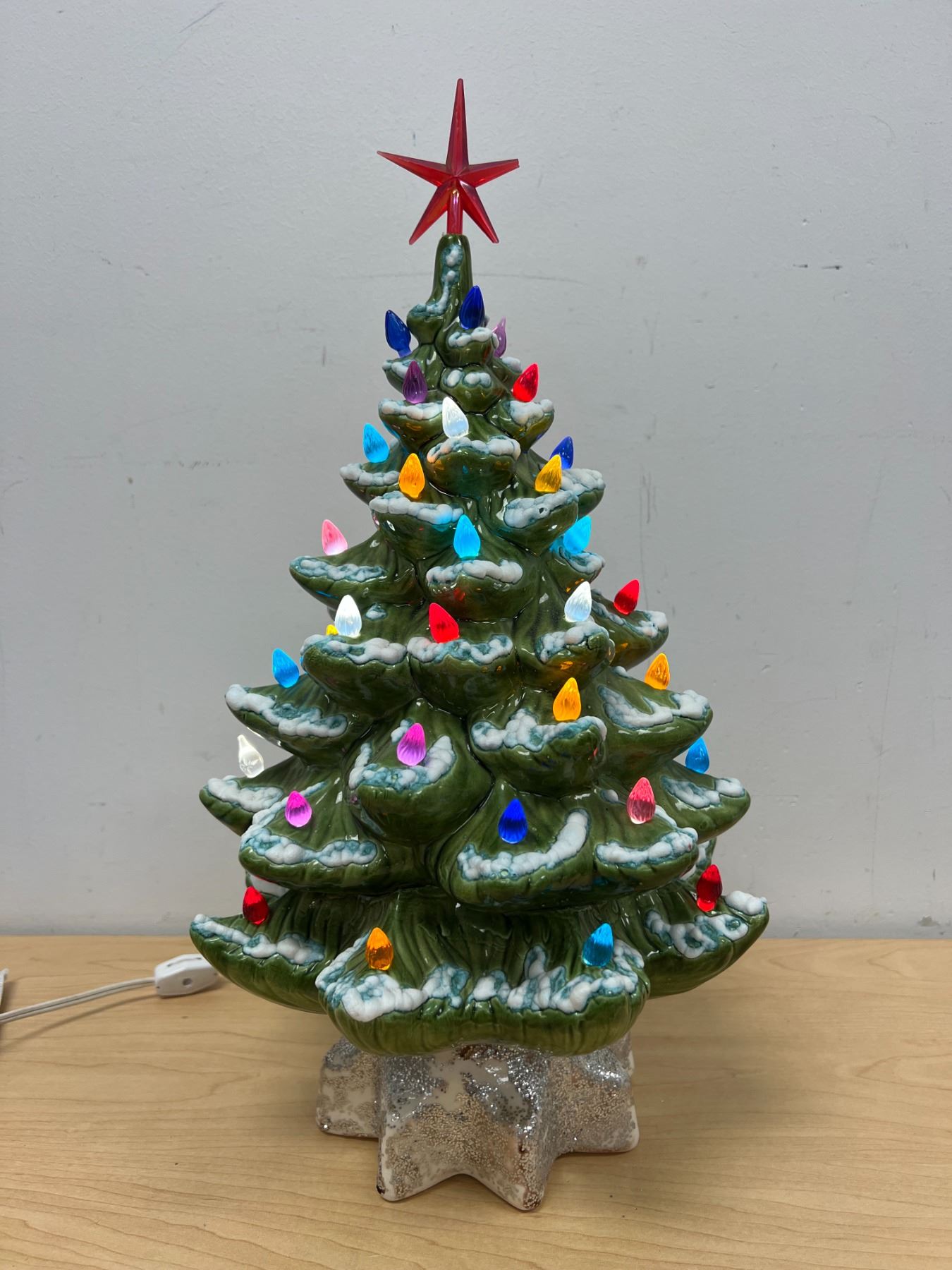Ceramic Light up Christmas Tree - Working - Approx: 18"T 10"W see all ...
