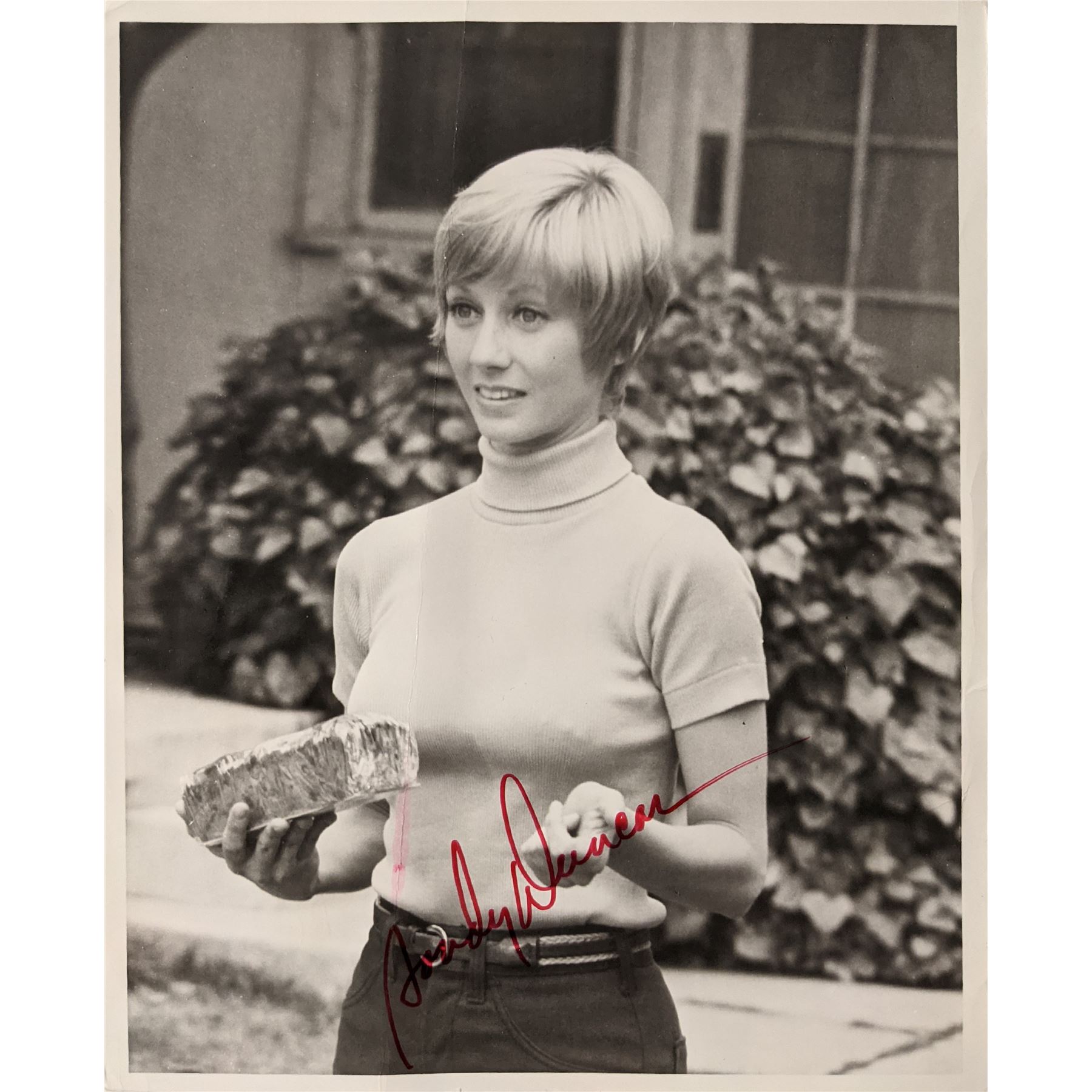 Peter Pan Sandy Duncan signed photo