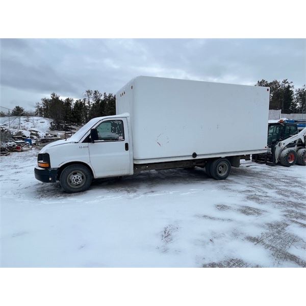 2011 GMC Cube Van