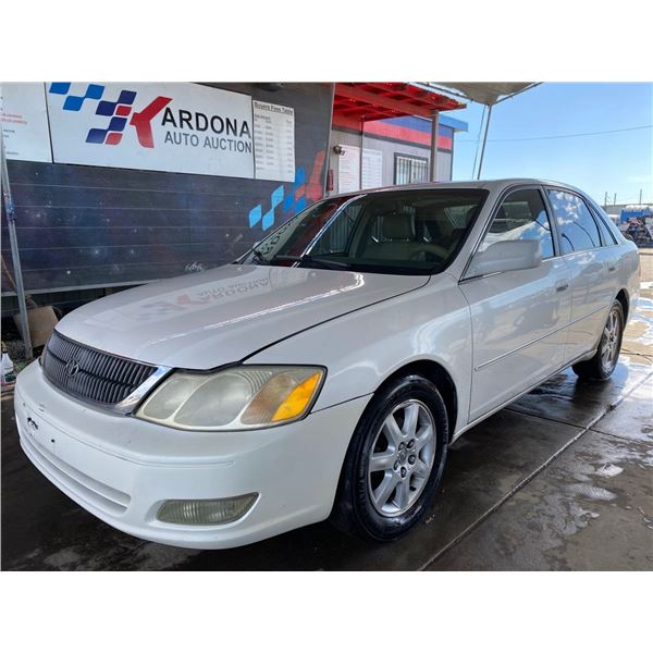 2001 TOYOTA AVALON
