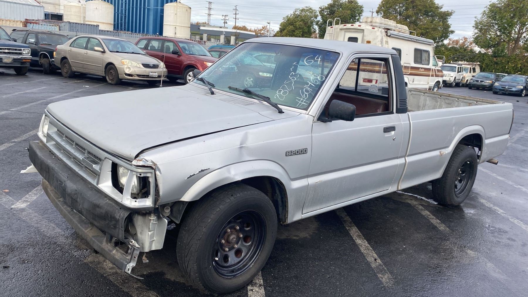 1987 Mazda B-Series B2000