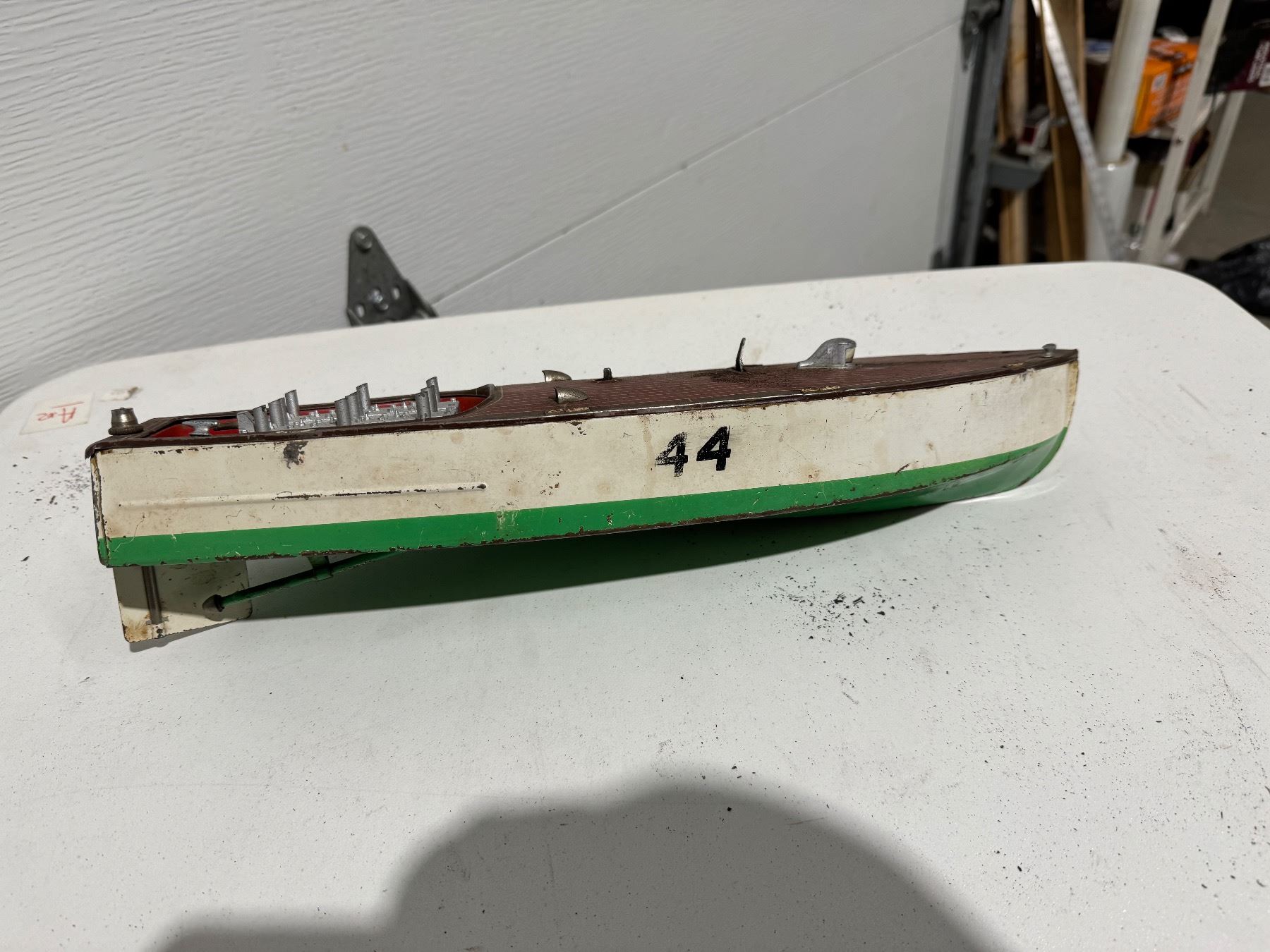Lionel Craft metal speed boat