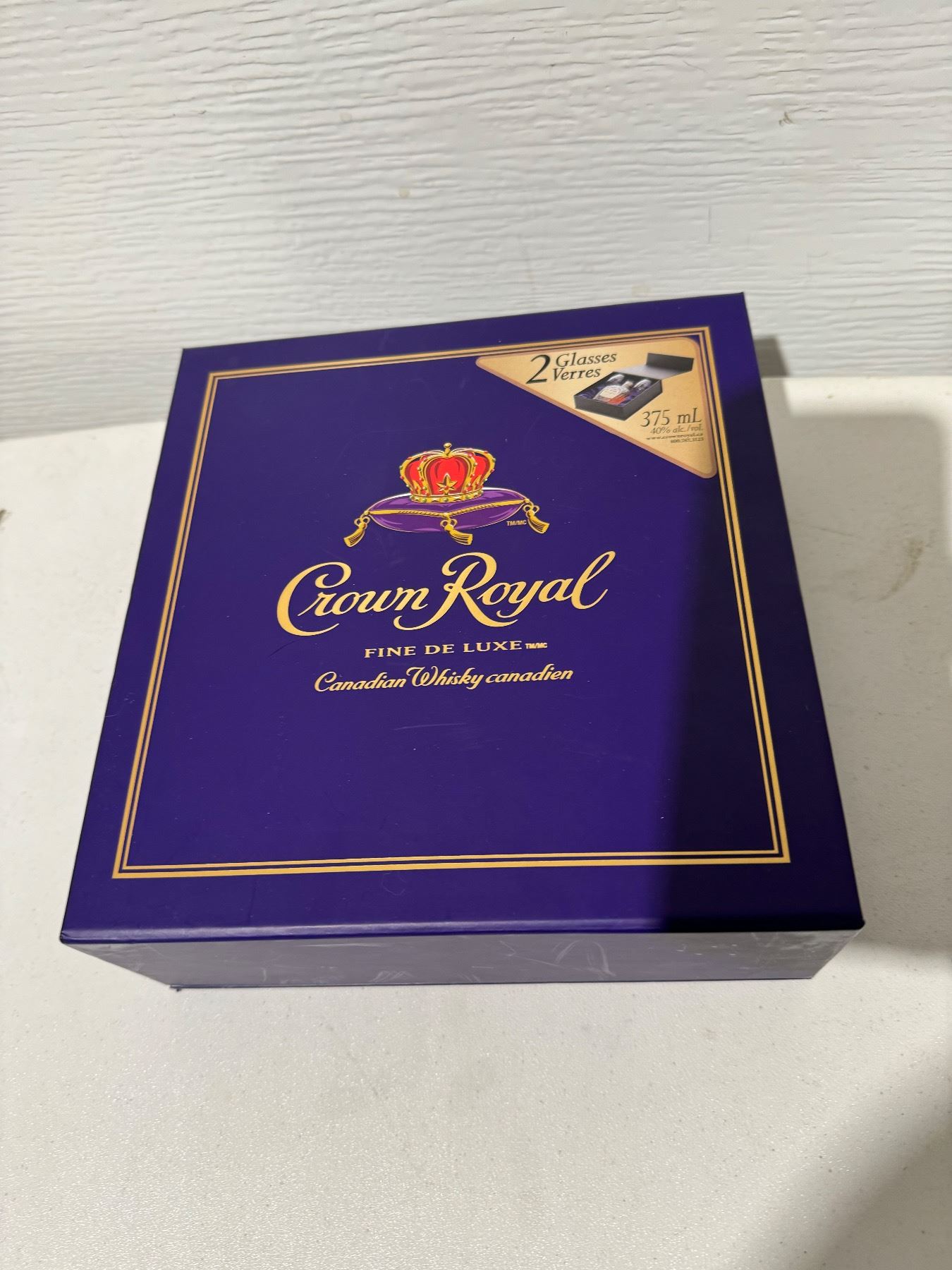 Crown Royal deluxe gift set new must have valid id