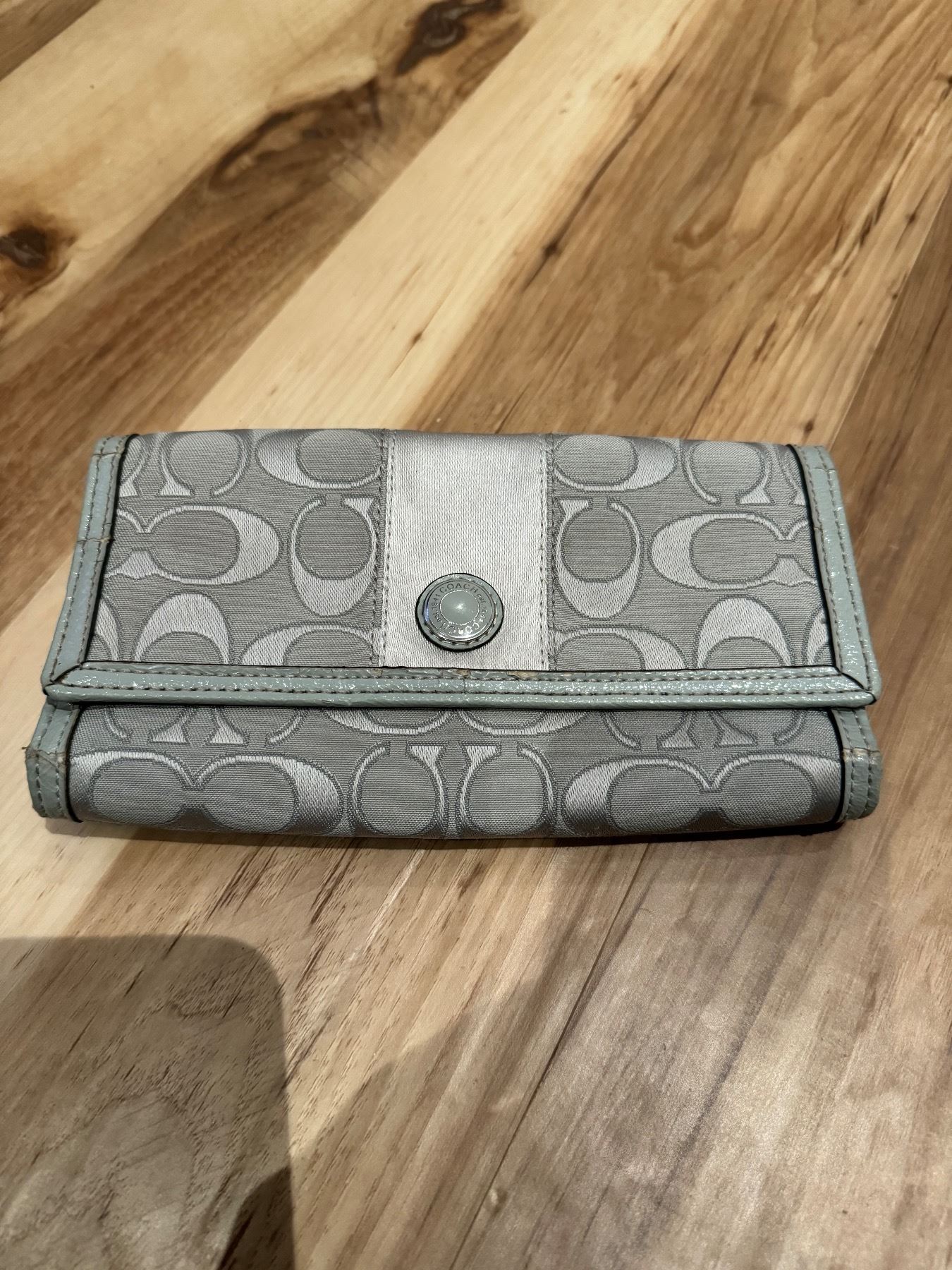 coach wallet