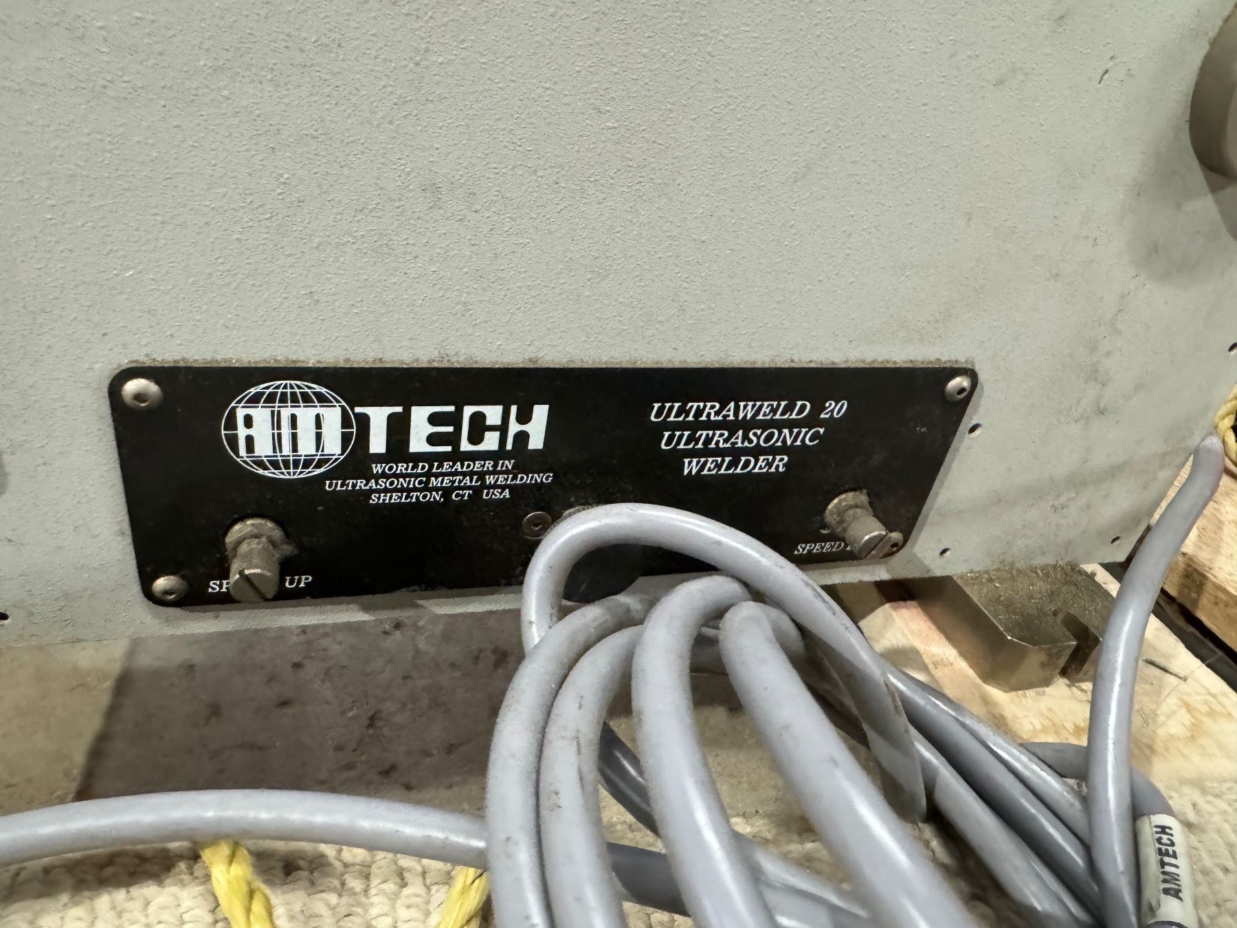 Ultraweld 20 ultrasonic welder