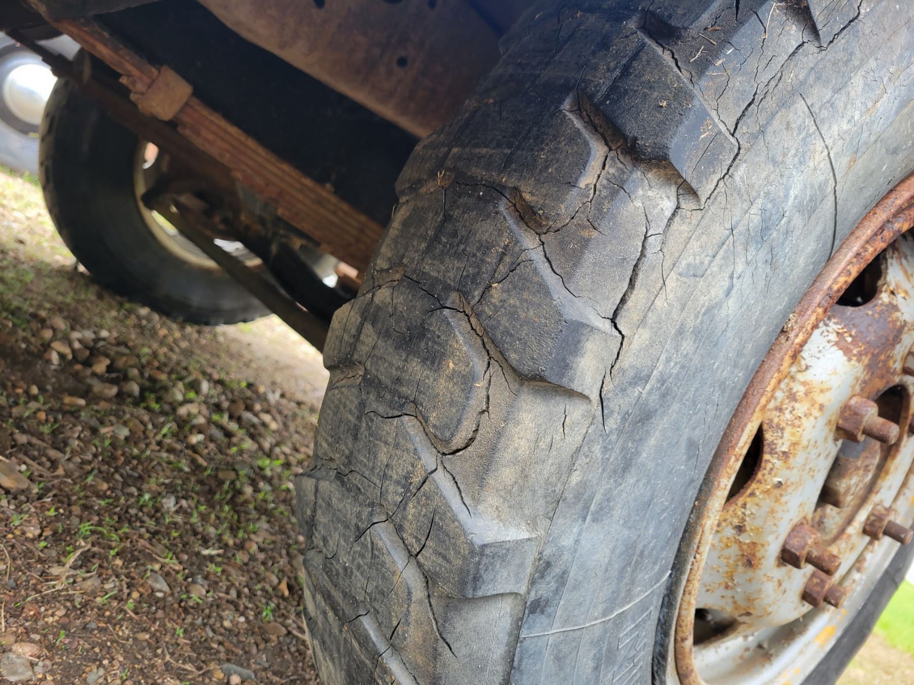 1938 FARGO 1-ton truck, all original, step side (motor seized) SN ...