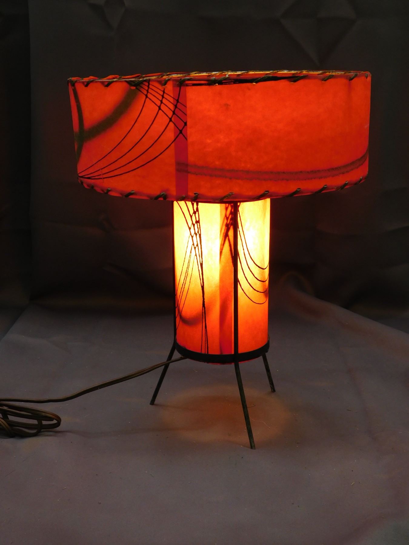 MCM Mid Century Red Fibreglass Lamp *works*