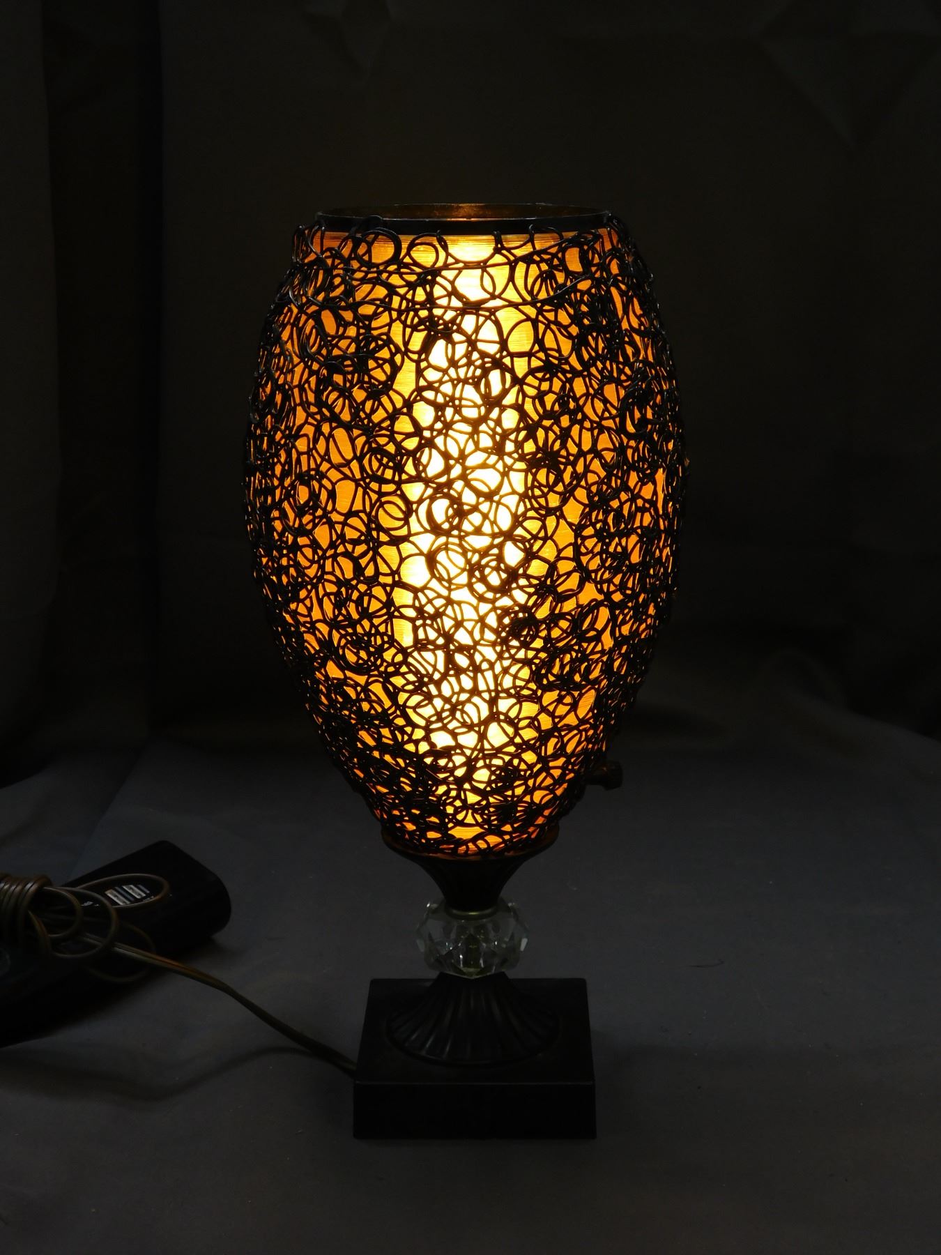 Vintage MCM Mid Century Orange and Black Spaghetti Table Lamp *works*