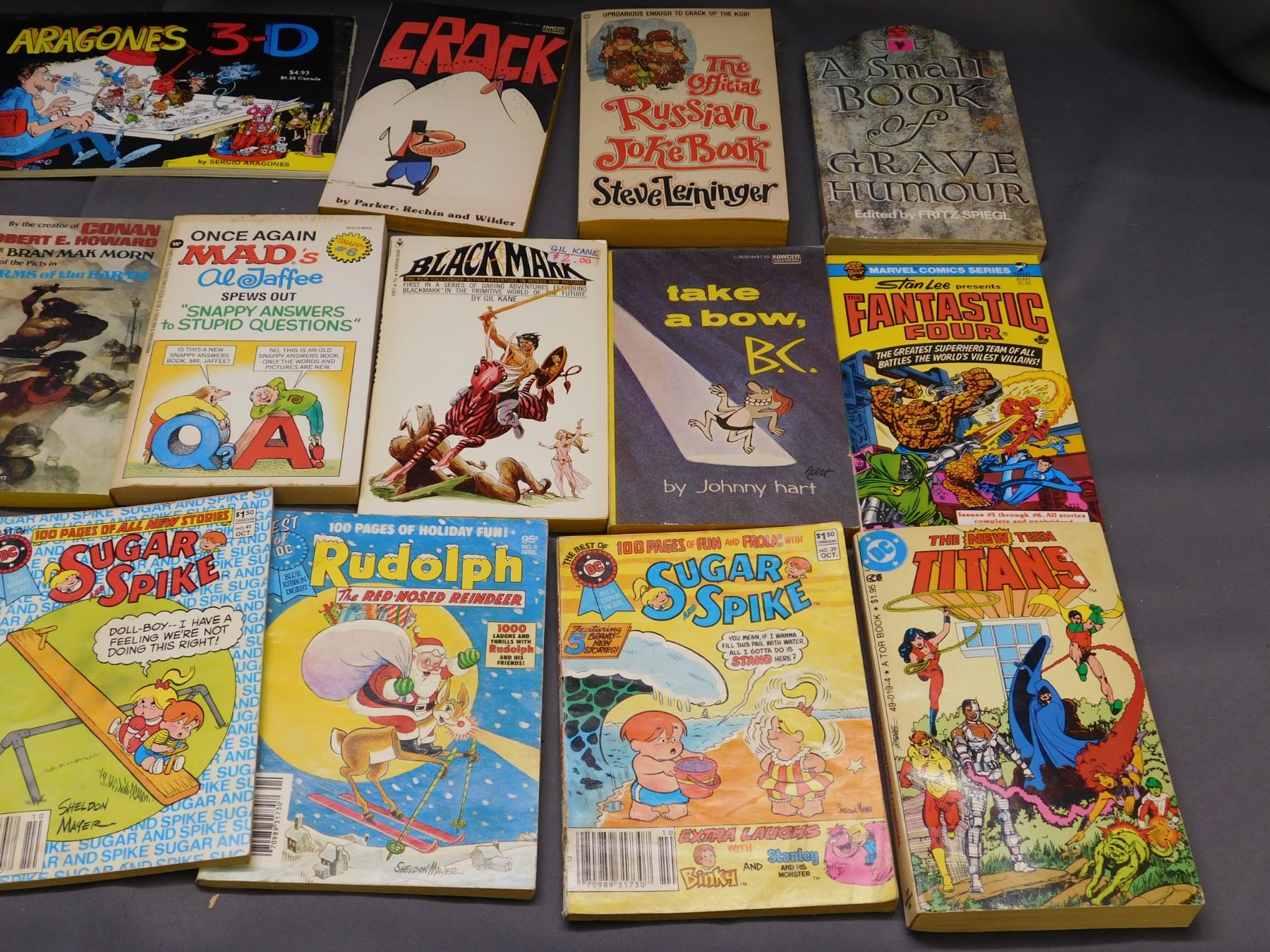Lot of Digest Comic Pocket Books The New Titans, Joke Books, MAD ...