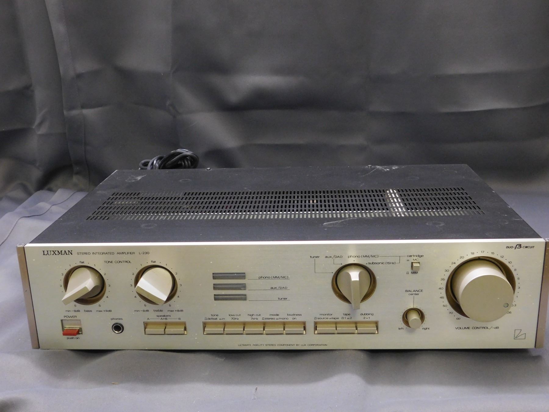 Luxman Stereo Integrated Amplifier L-230