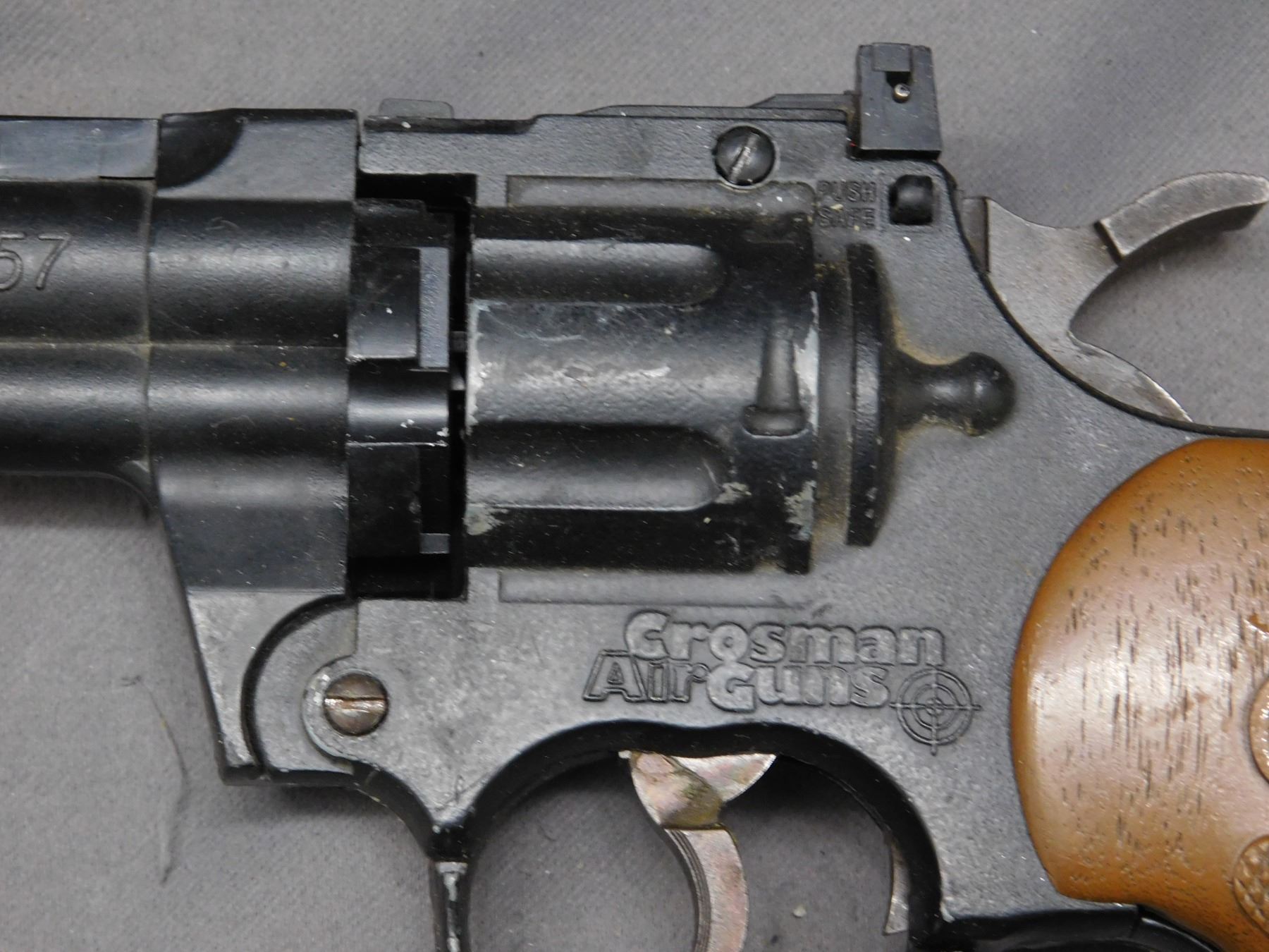 Crosman 357 C02 Pistol