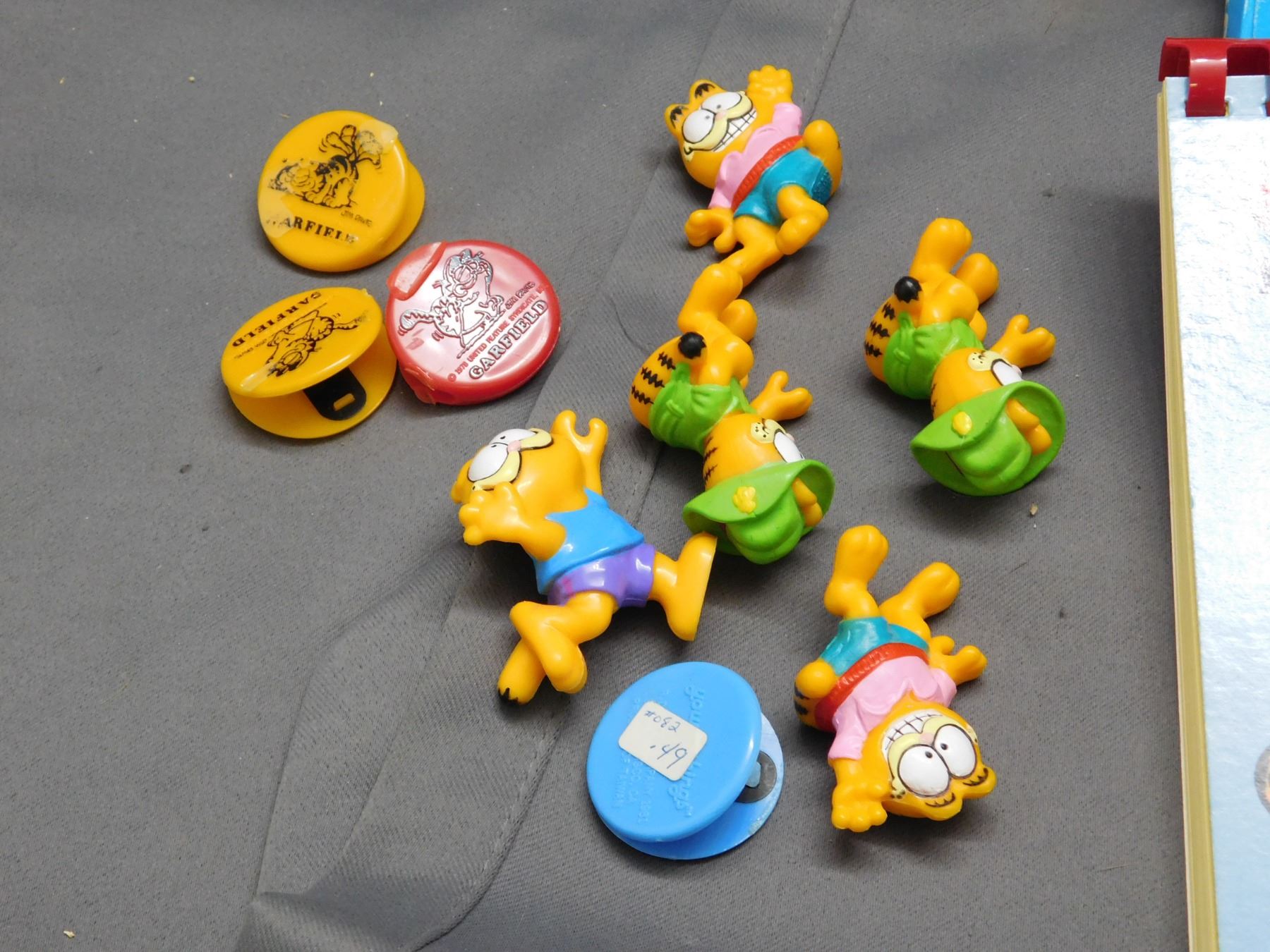 Vintage 1980s Garfield Stationary Notepads, Collectibles, Etc