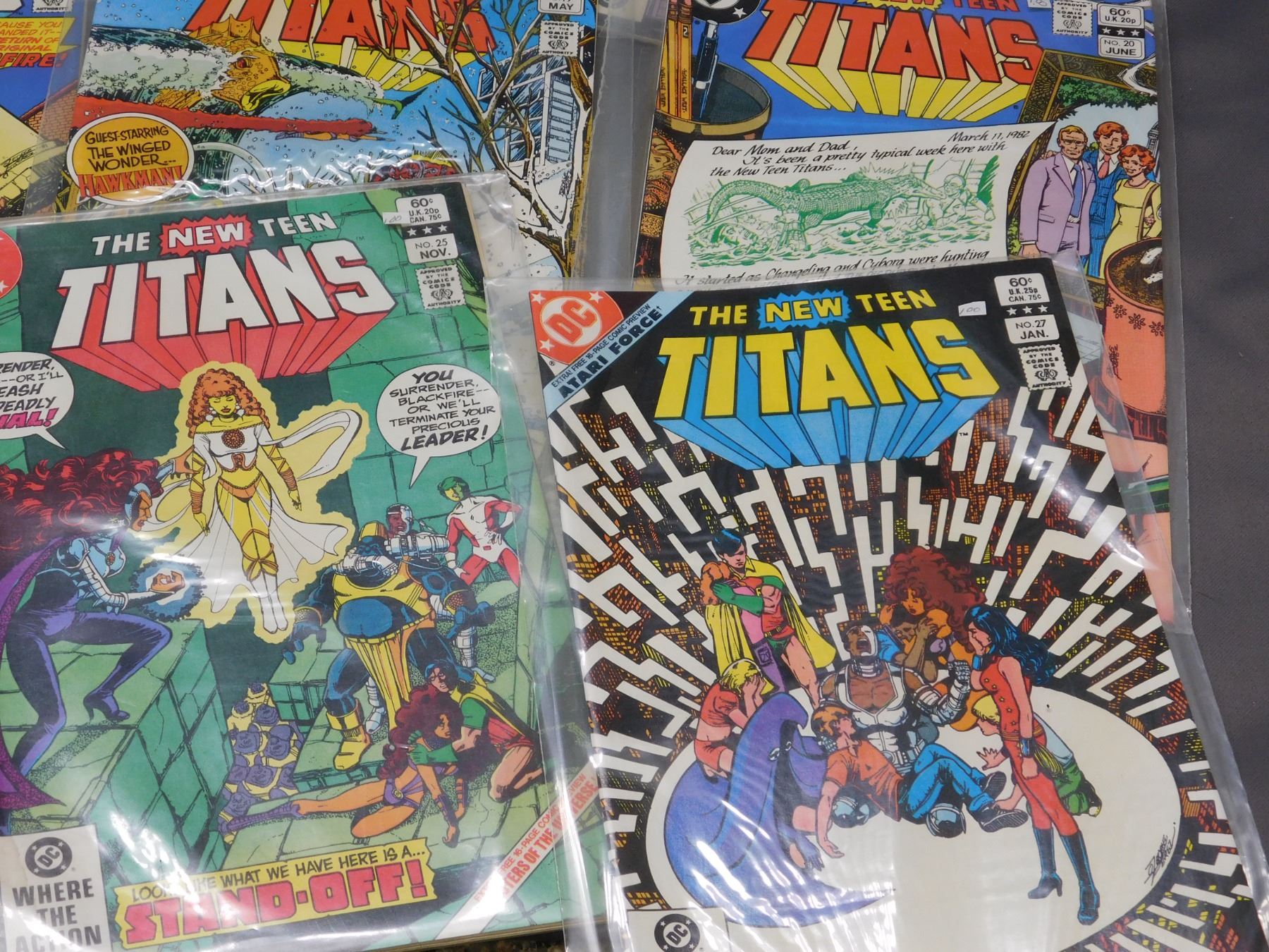 Lot of 20 DC The New Teen Titans Comic Books Running from #3 - #33