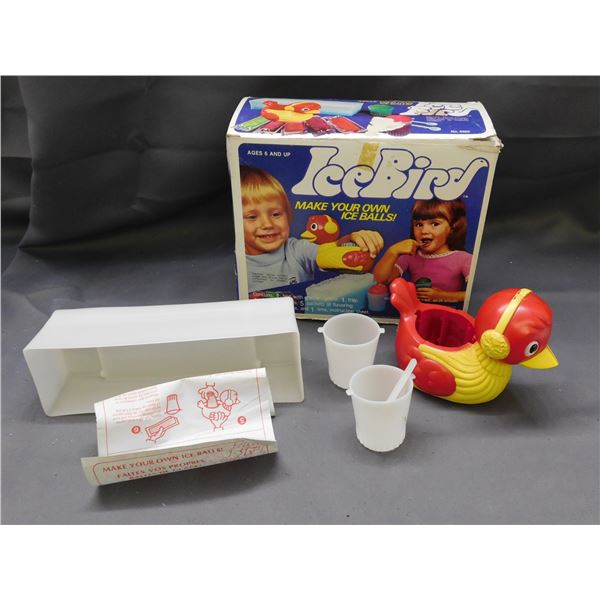 1970s Kenner General Mills Ice Bird Ice Maker
