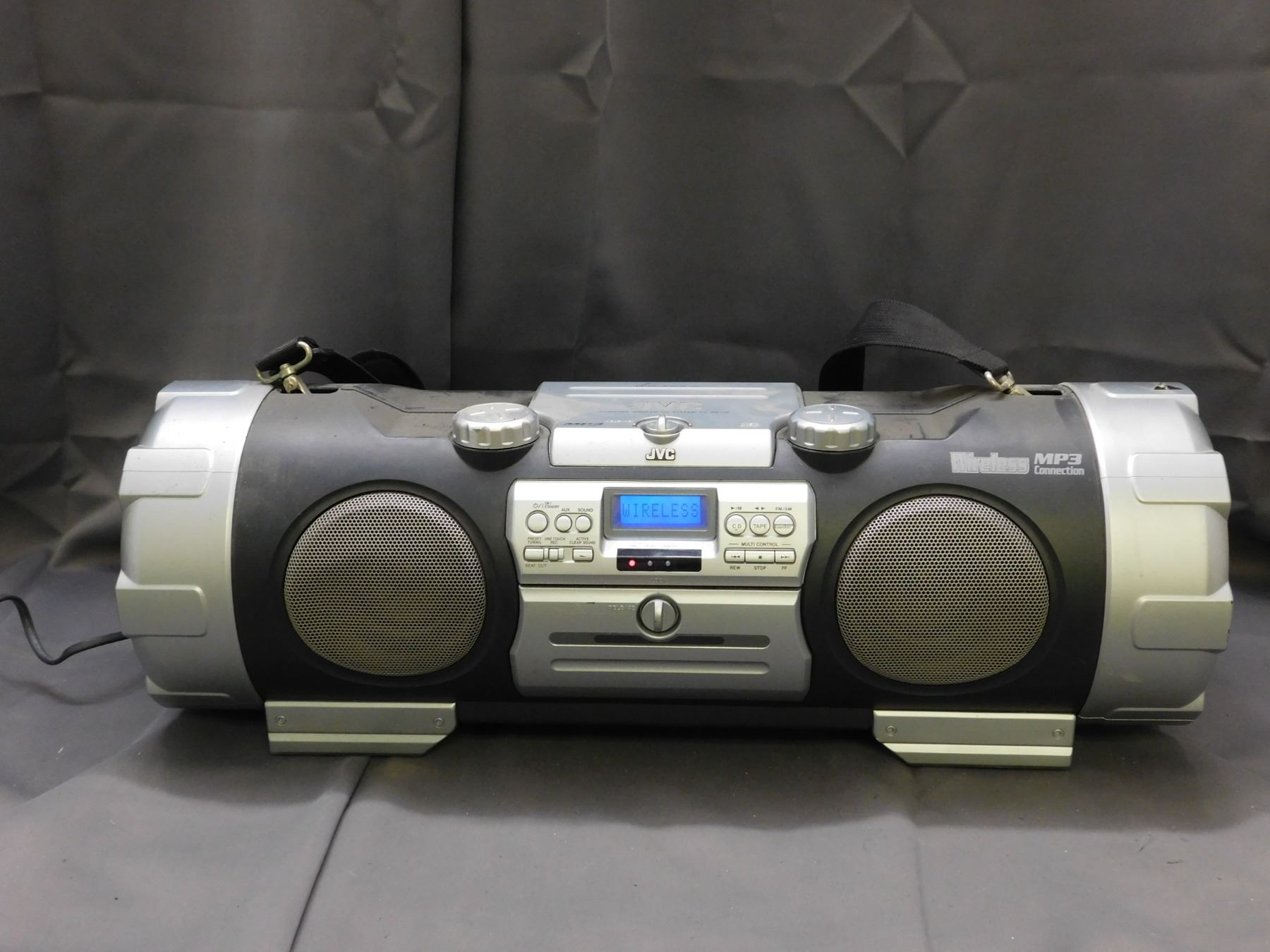 JVC Powered Woofer CD System RV-NB10B Kaboom Boombox