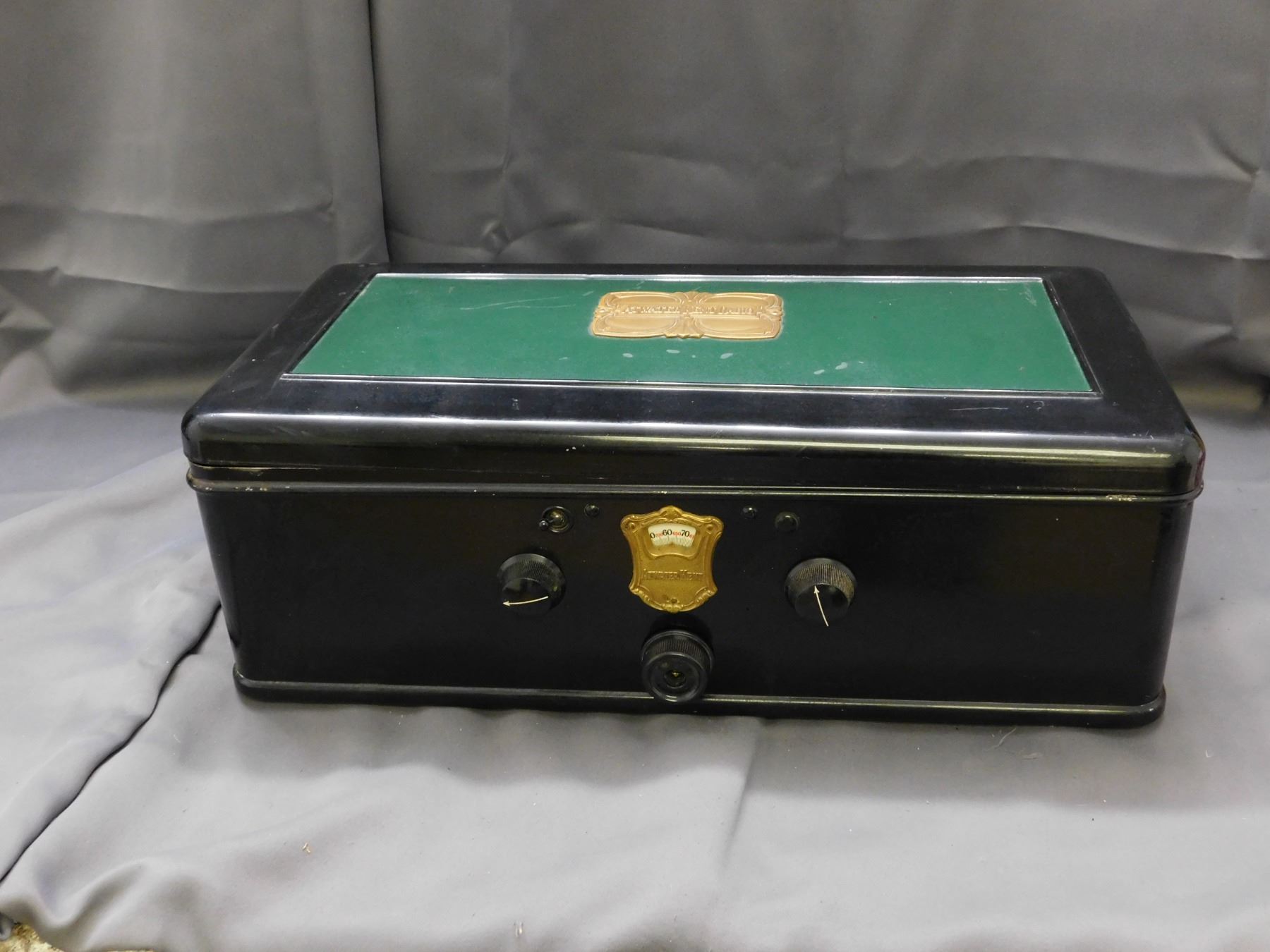 Antique Atwater Kent Model 67 Metal Coffin Tube Radio (untested)