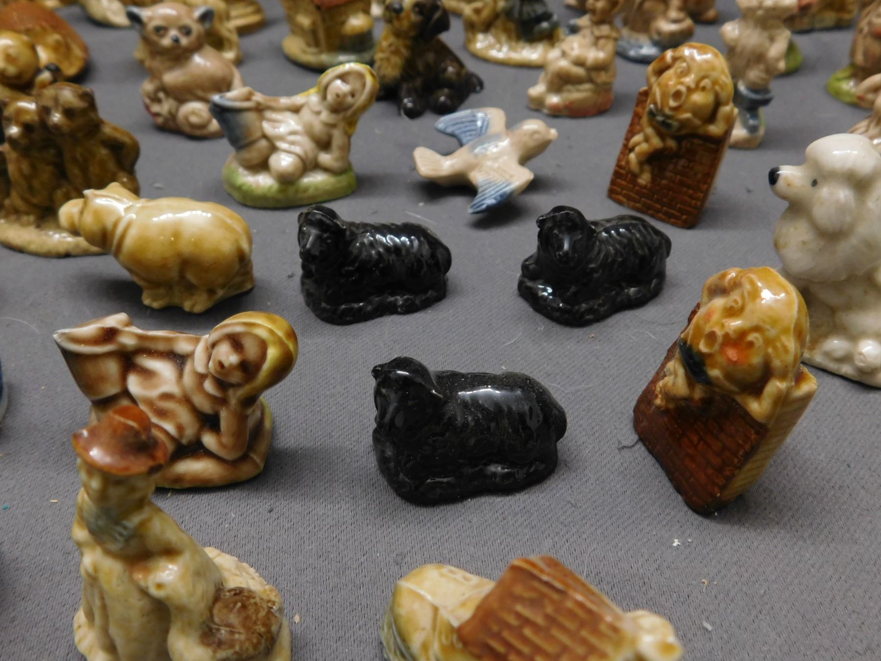 Bundle of Red Rose Tea Figurines Nursery Rhymes, Animals 60s 70s