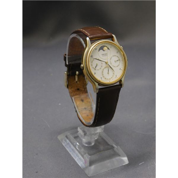 SEIKO Quartz Moon Phase Watch, Japan Model 7F39 6010 T