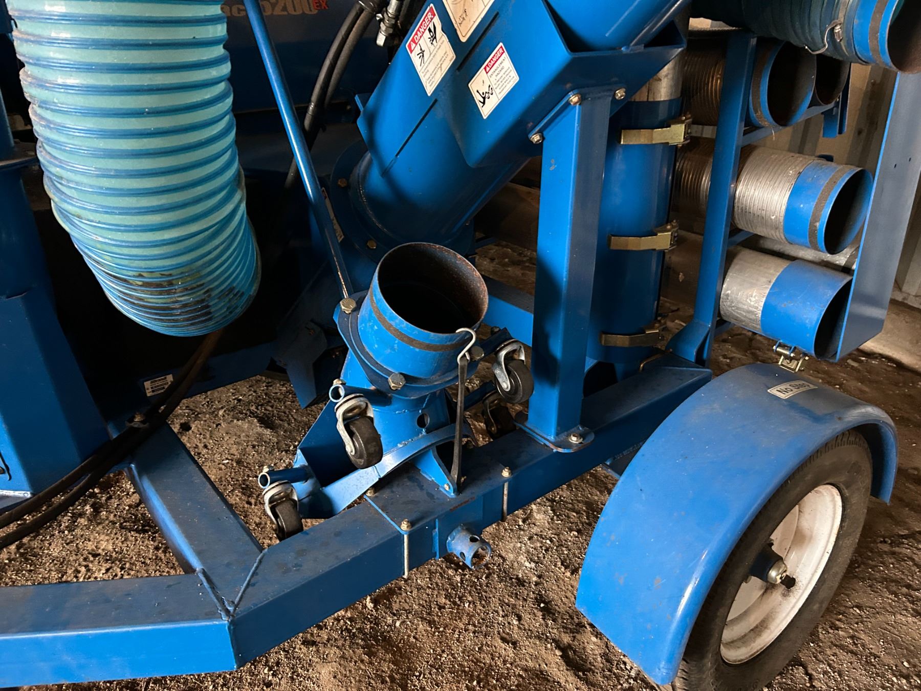 2011 Brandt 5200EX Grain Vac., 540 PTO, Only 128.7 Hrs, SN. 99631, Orig ...
