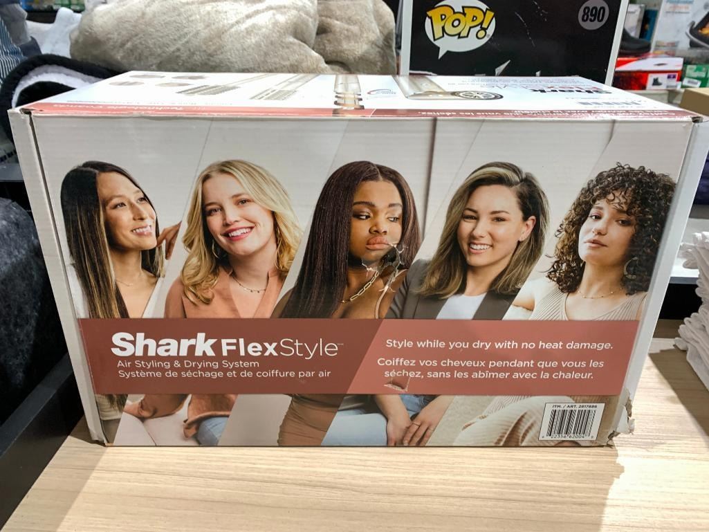 Shark flex style air styling & drying system - A D Auction Depot Inc.