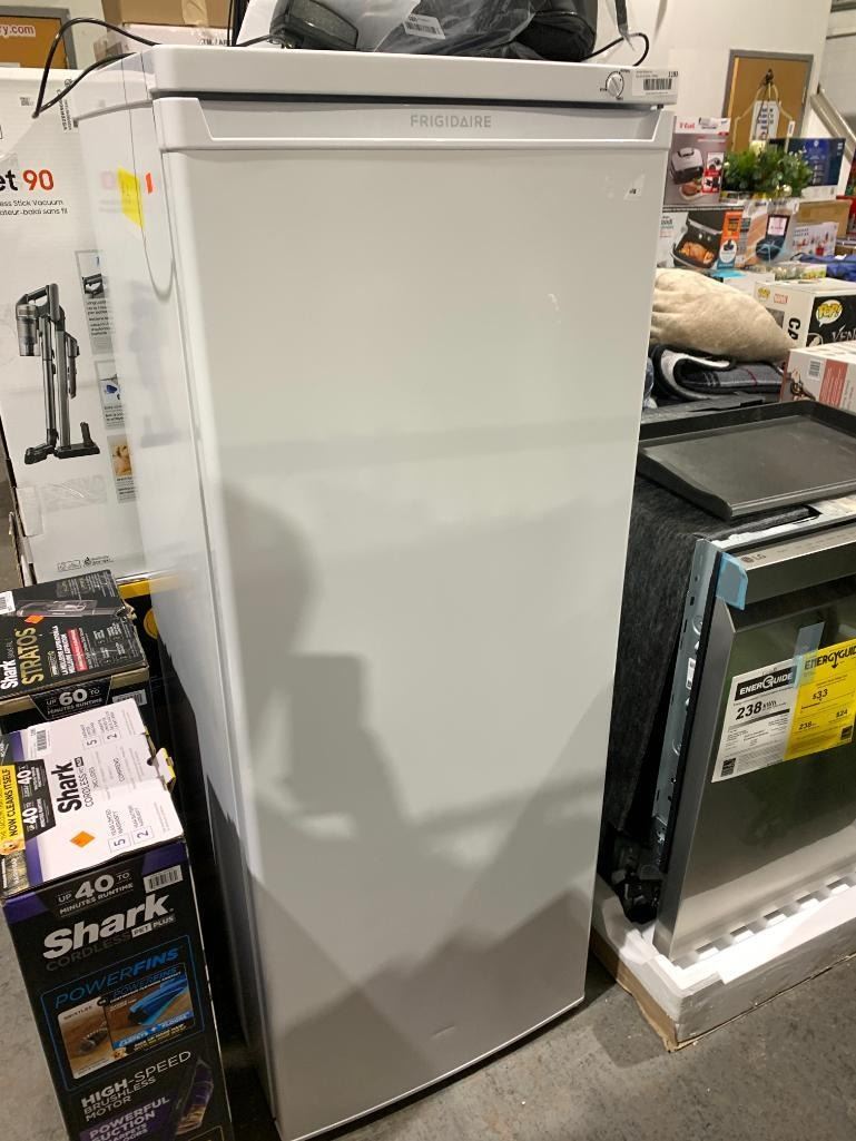 Frigidaire FFUM0623AW Upright Freezer, 21 3/4" Width, 6.0 cu. ft ...