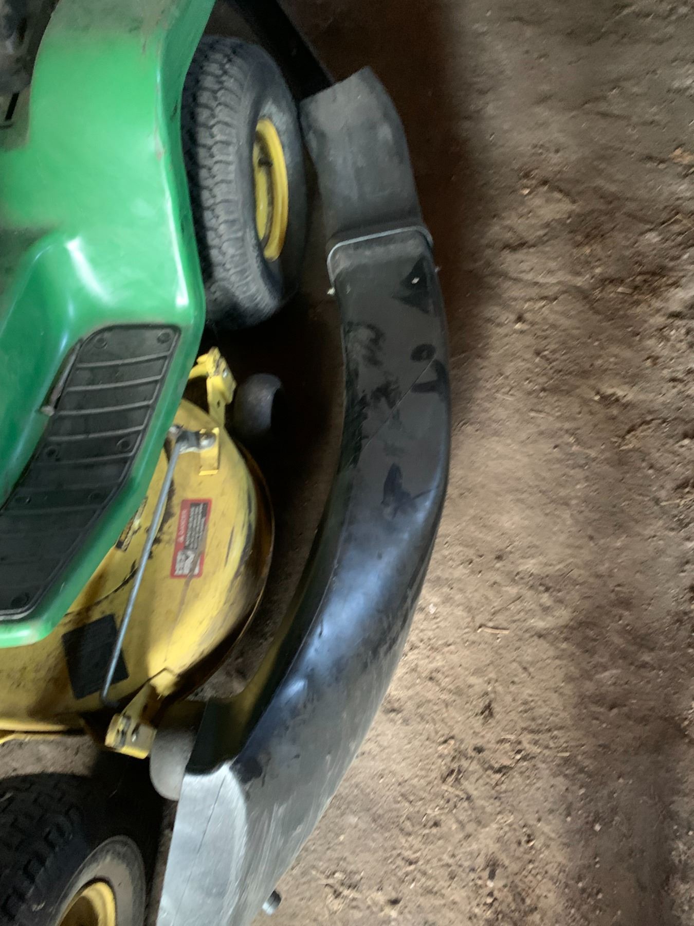 JD LX176 Riding mower c/w rear bagger