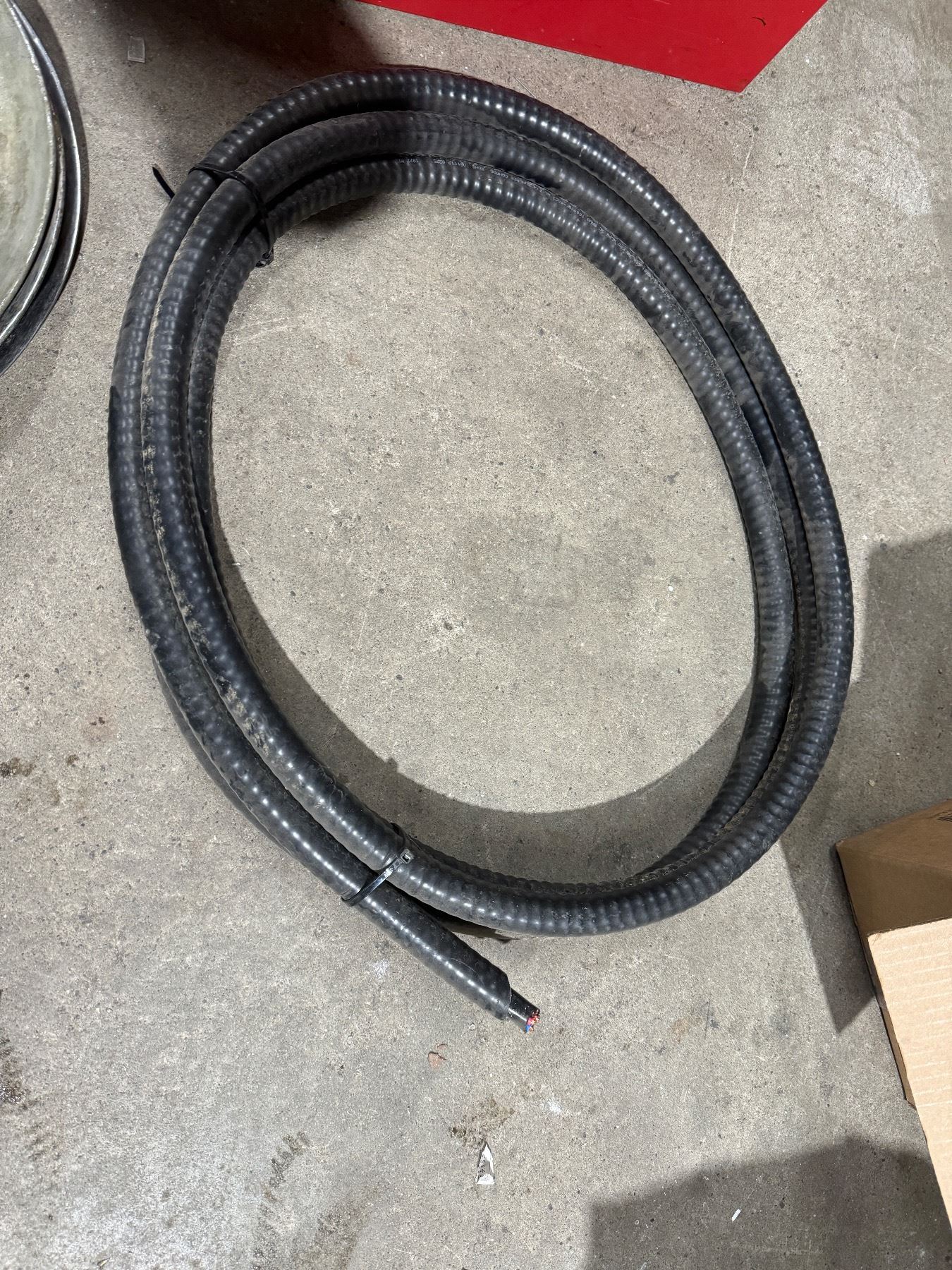 Tech cable 8/3 copper tech cable