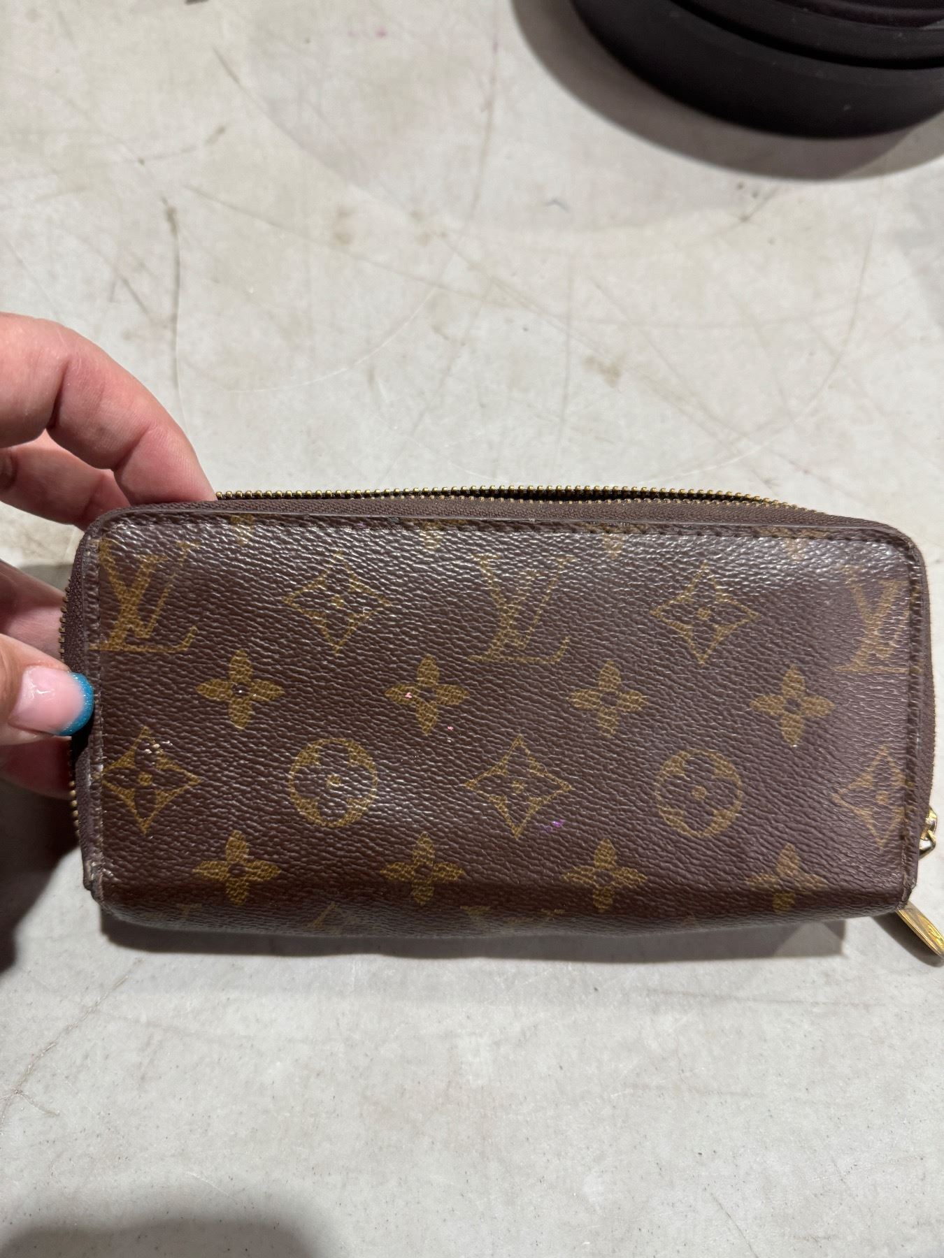Louis Vuitton wallet some damage