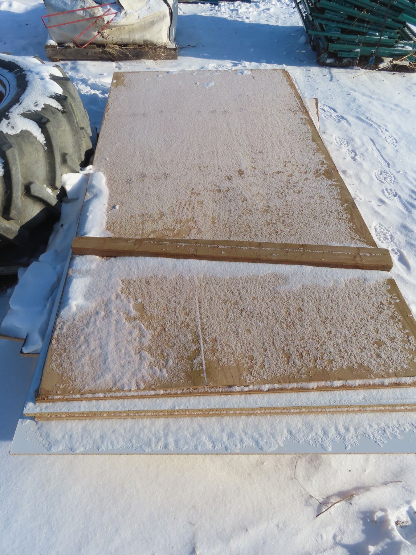 pallet of building material 4x8 sheets of assorted plywood sanded ...