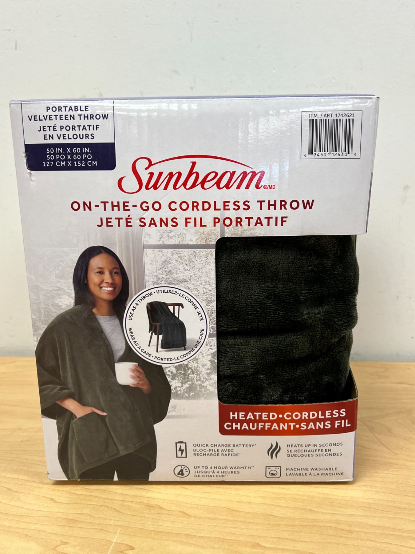 Sunbeam On-The-Go Heated Cordless Throw - Looks new in box - see photos