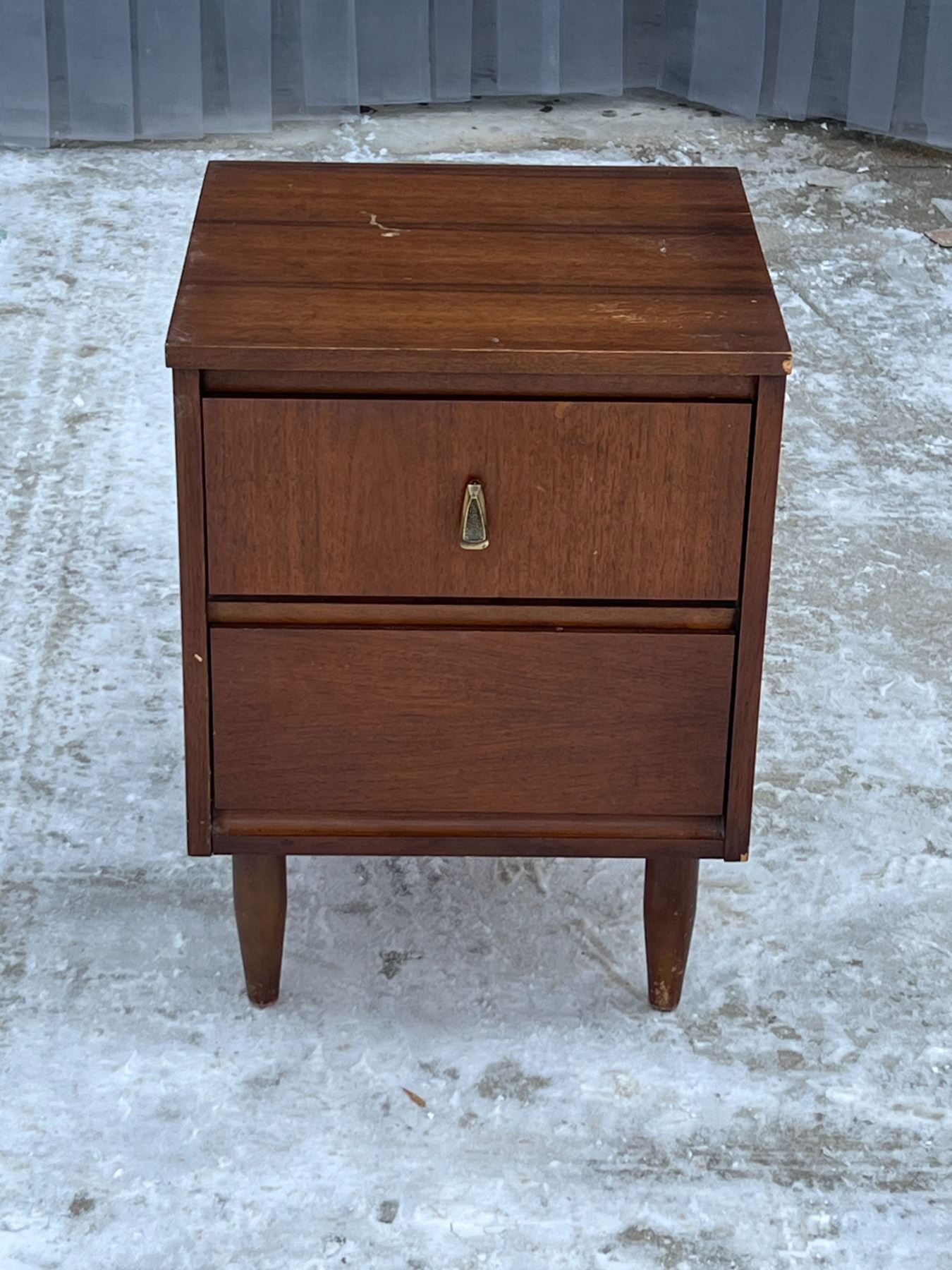 Vintage 2 Drawer Nightstand / Side Table - some wear/use, see photos 16 ...