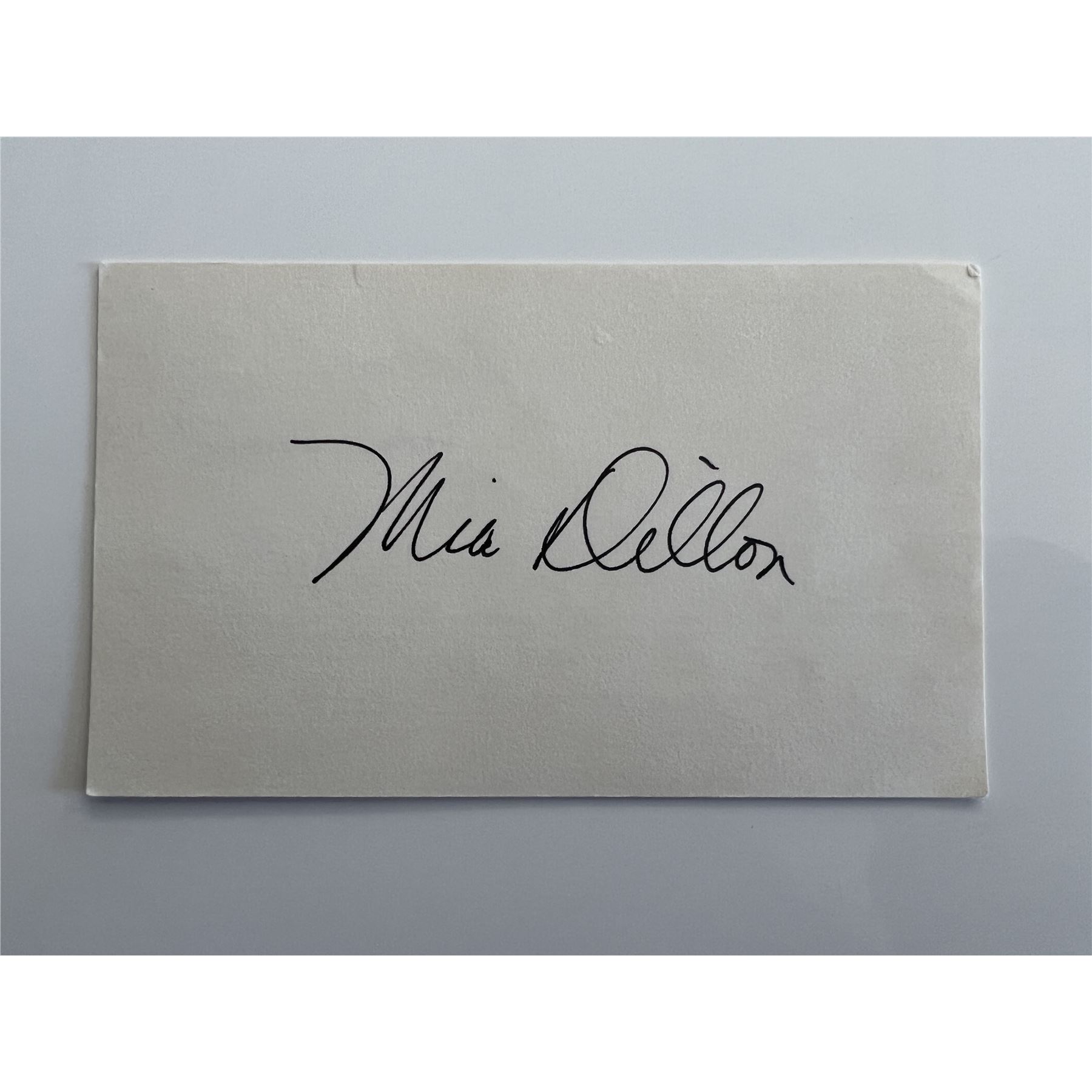 Mia Dillon original signature