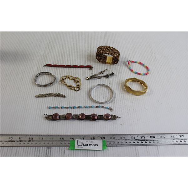 Assorted Costume Bracelets Bodnarus Auctioneering