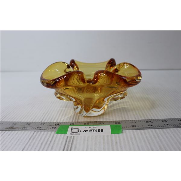 Yellow Art Glass Dish Bodnarus Auctioneering