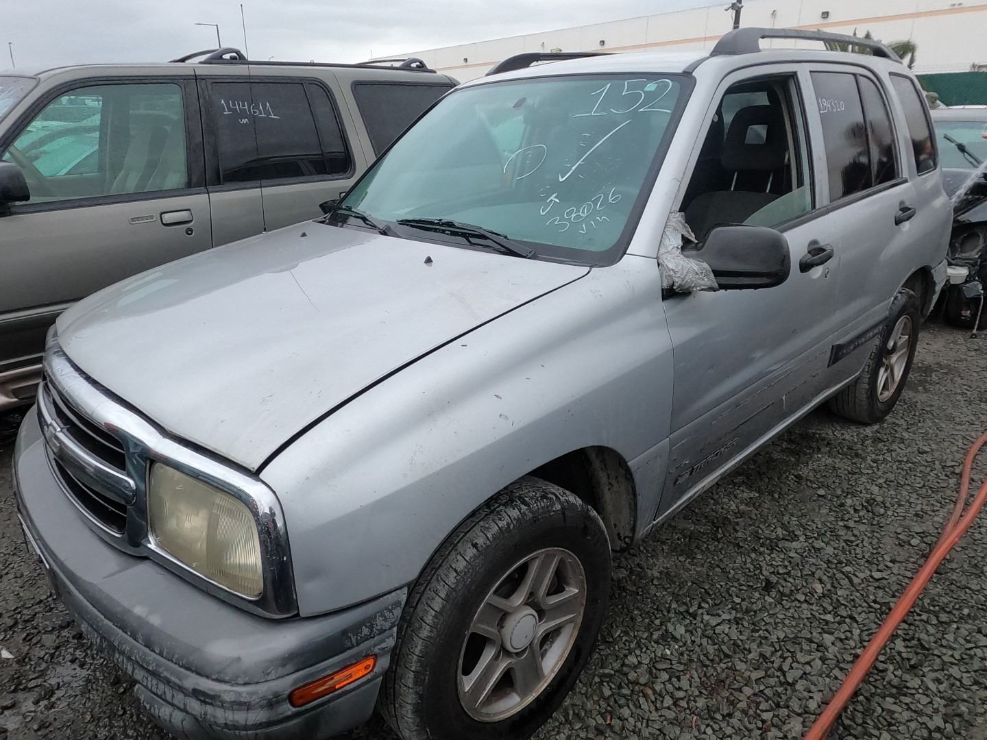 CHEV TRACKER 2003 T-DONATION