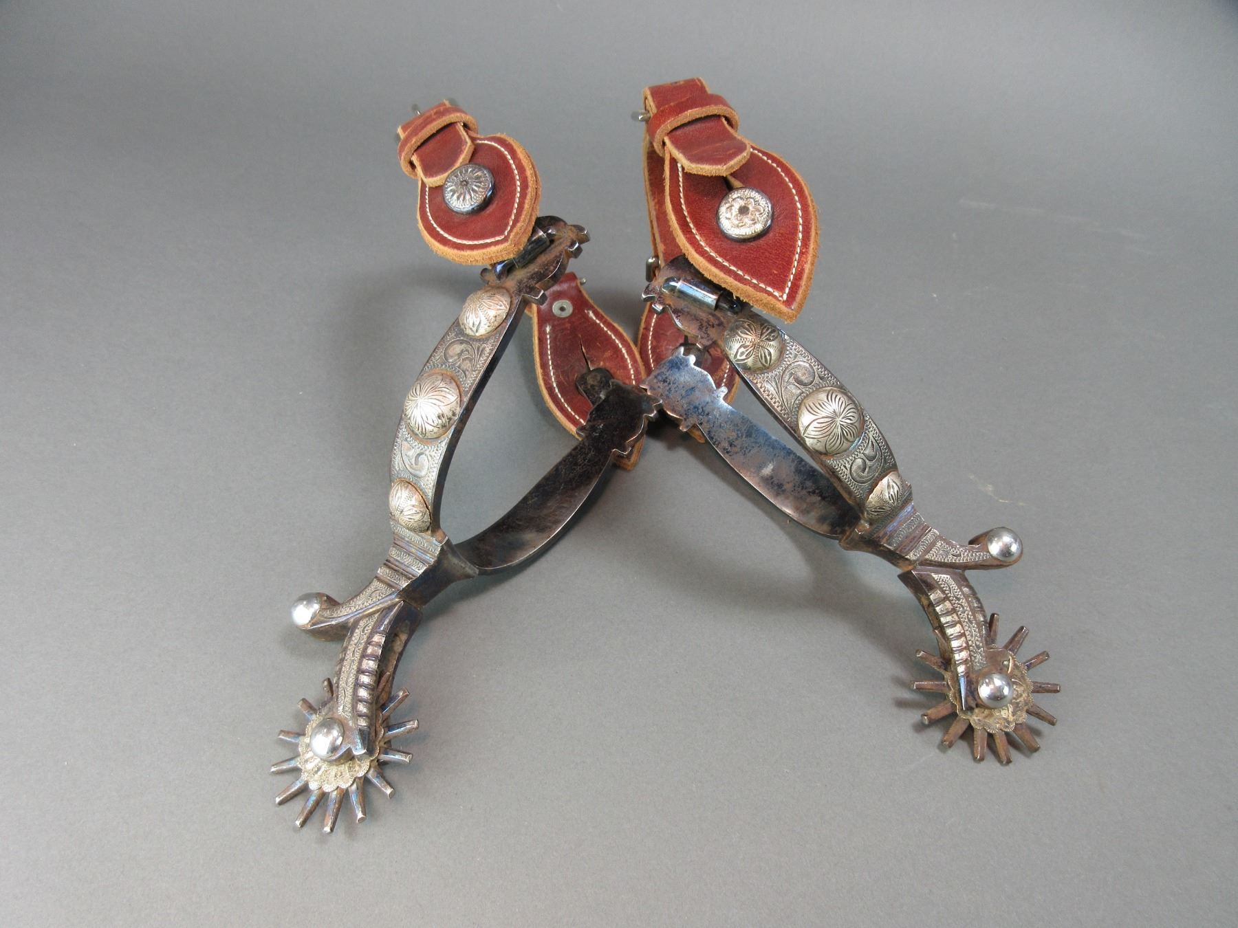 Unmarked Double Mounted Silver Overlaid Spurs- Jello Molds- .8" Bands ...