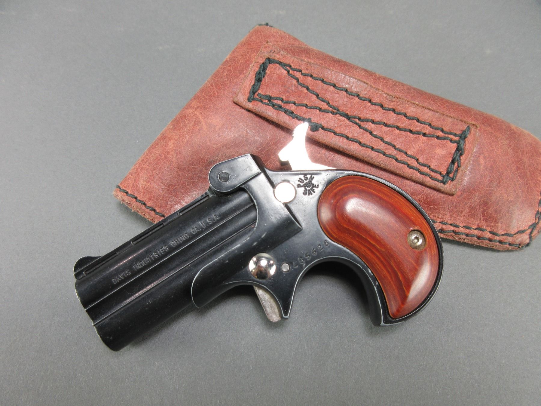 Davis Industries Model DM-22 Double Barrel Derringer- .22- 2.5" Barrels ...