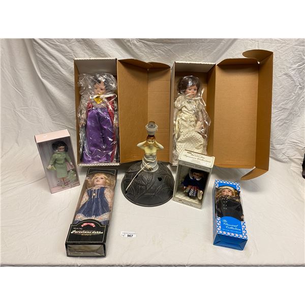 6 Vintage Dolls In Boxes With Vintage Doll Lamp