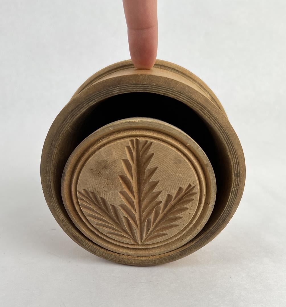 Antique Primitive Wood Butter Mold Fern