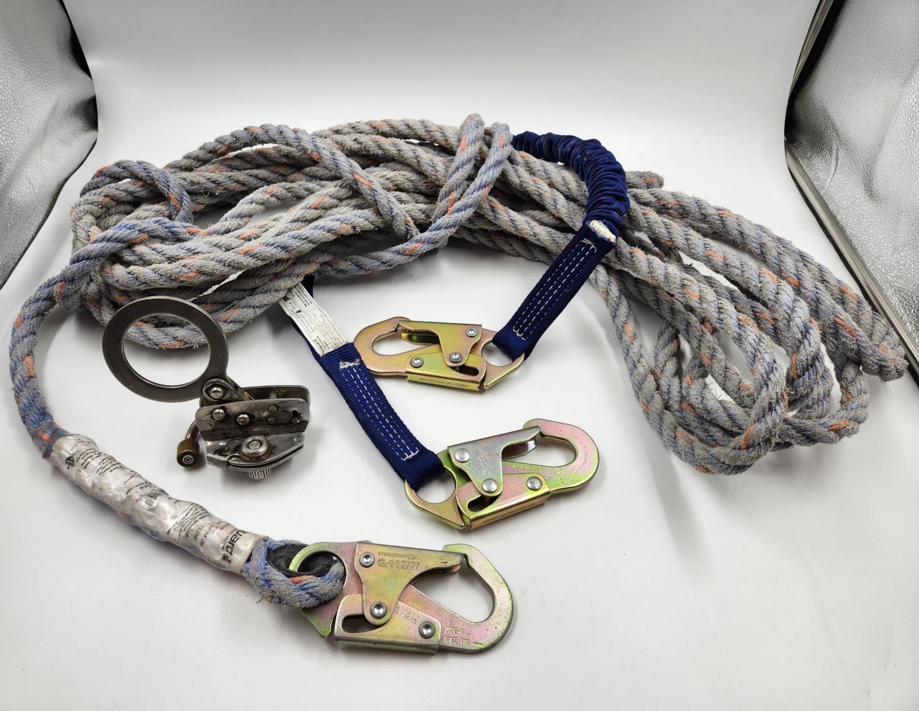 Safety Vertical Lifeline and Rope Grab