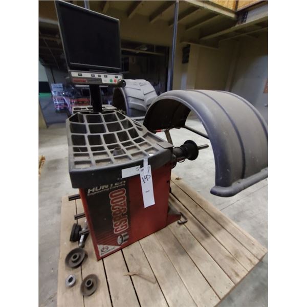 HUNTER GSP9200 WHEEL BALANCER