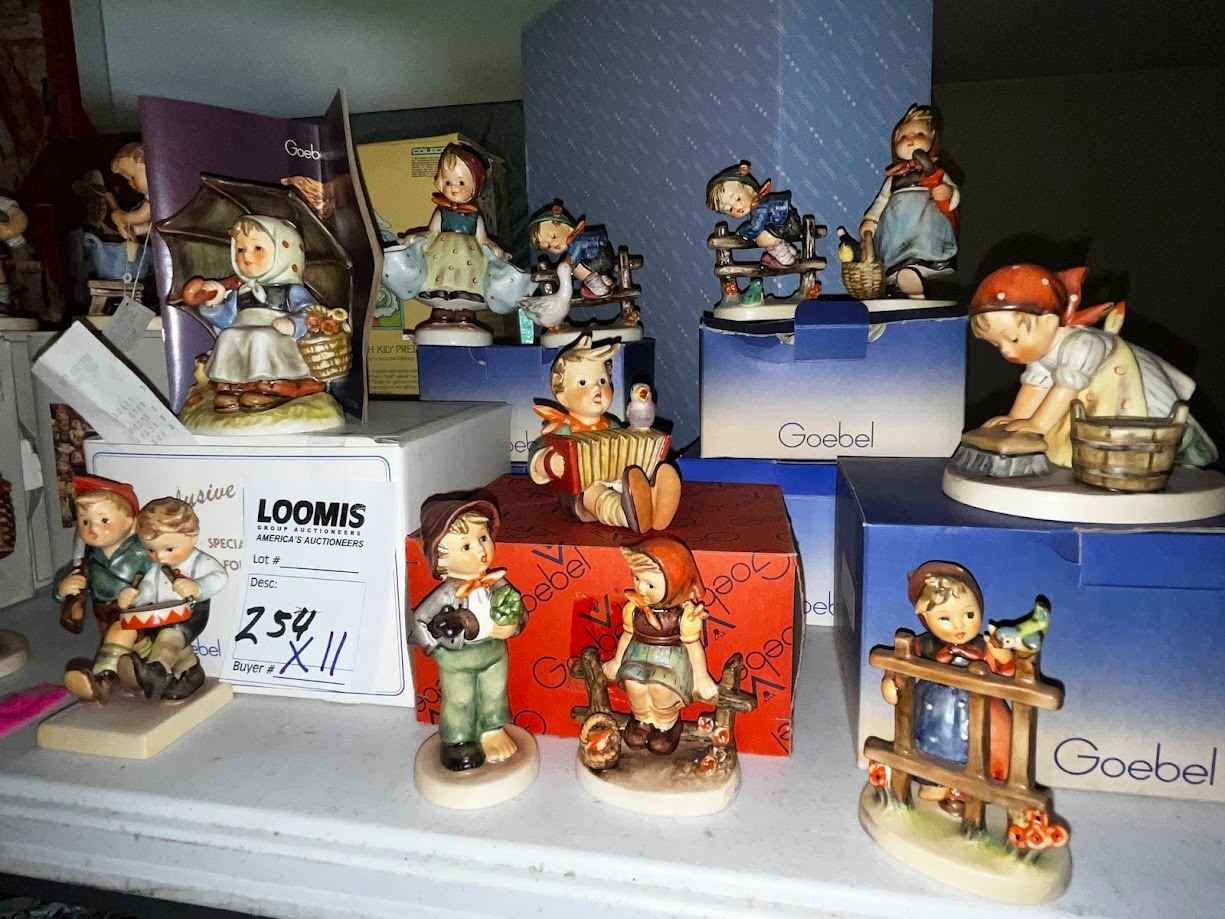 ASST GOEBELS (APPROX 6 " ) LOOK NEW