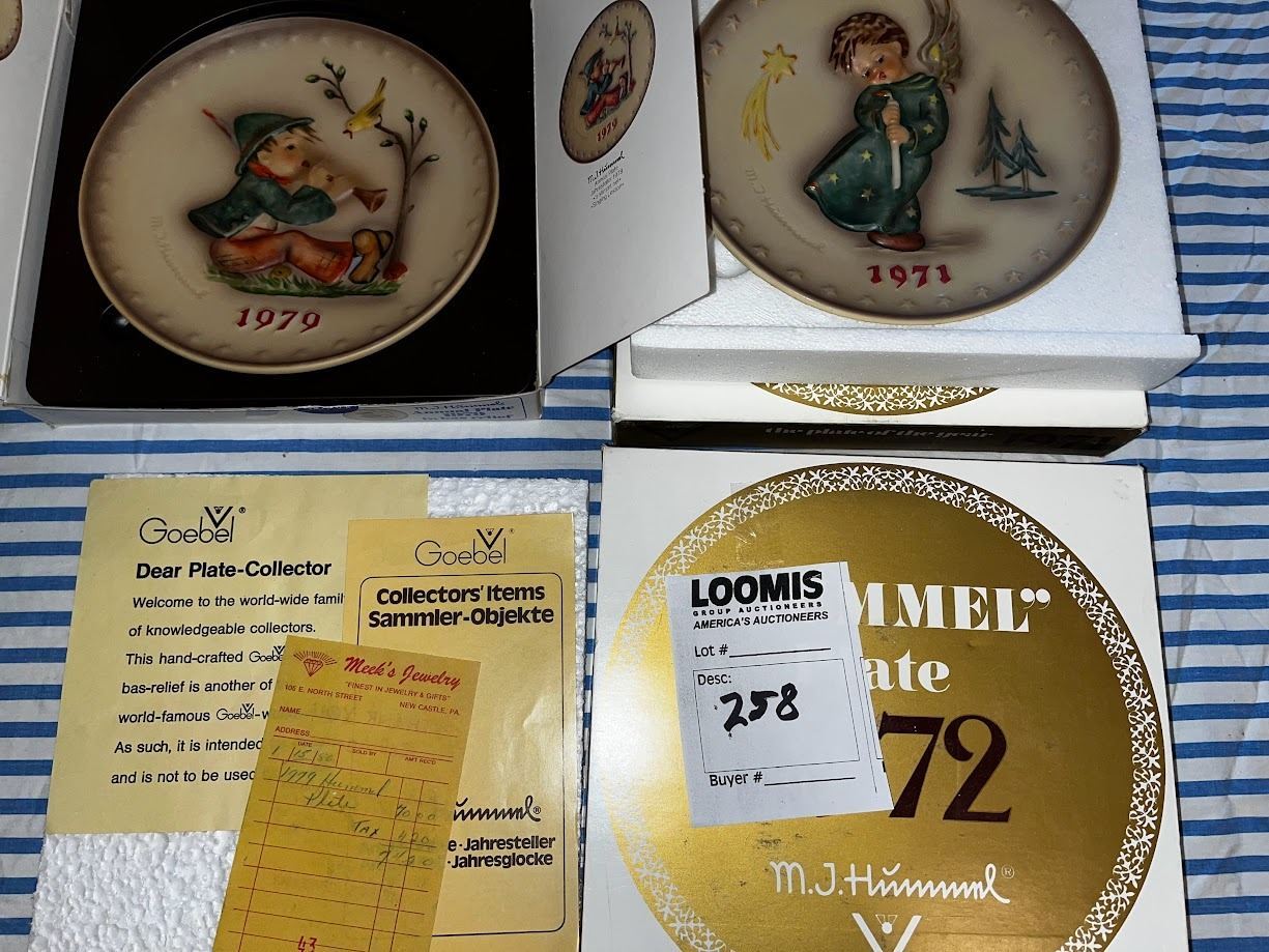 1970 GOEBELS PLATES IN BOXES