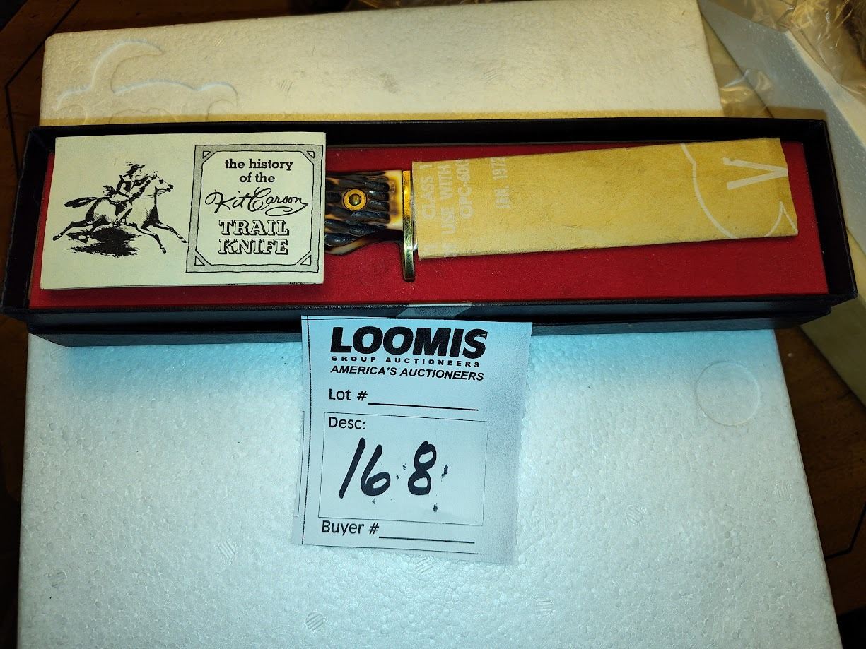 NEW VINTAGE "KIT CARSON" COLLECTORS KNIFE