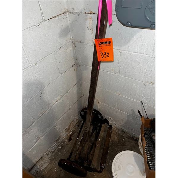 ANTIQUE PUSH MOWER