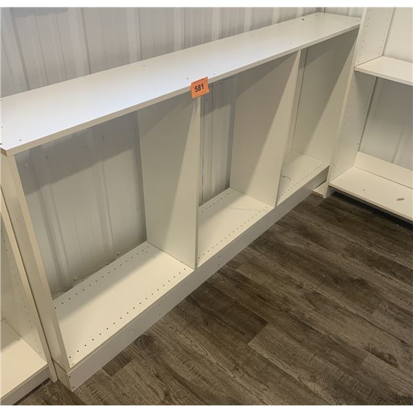 WHITE SHELVING UNIT (2 SHELVES)