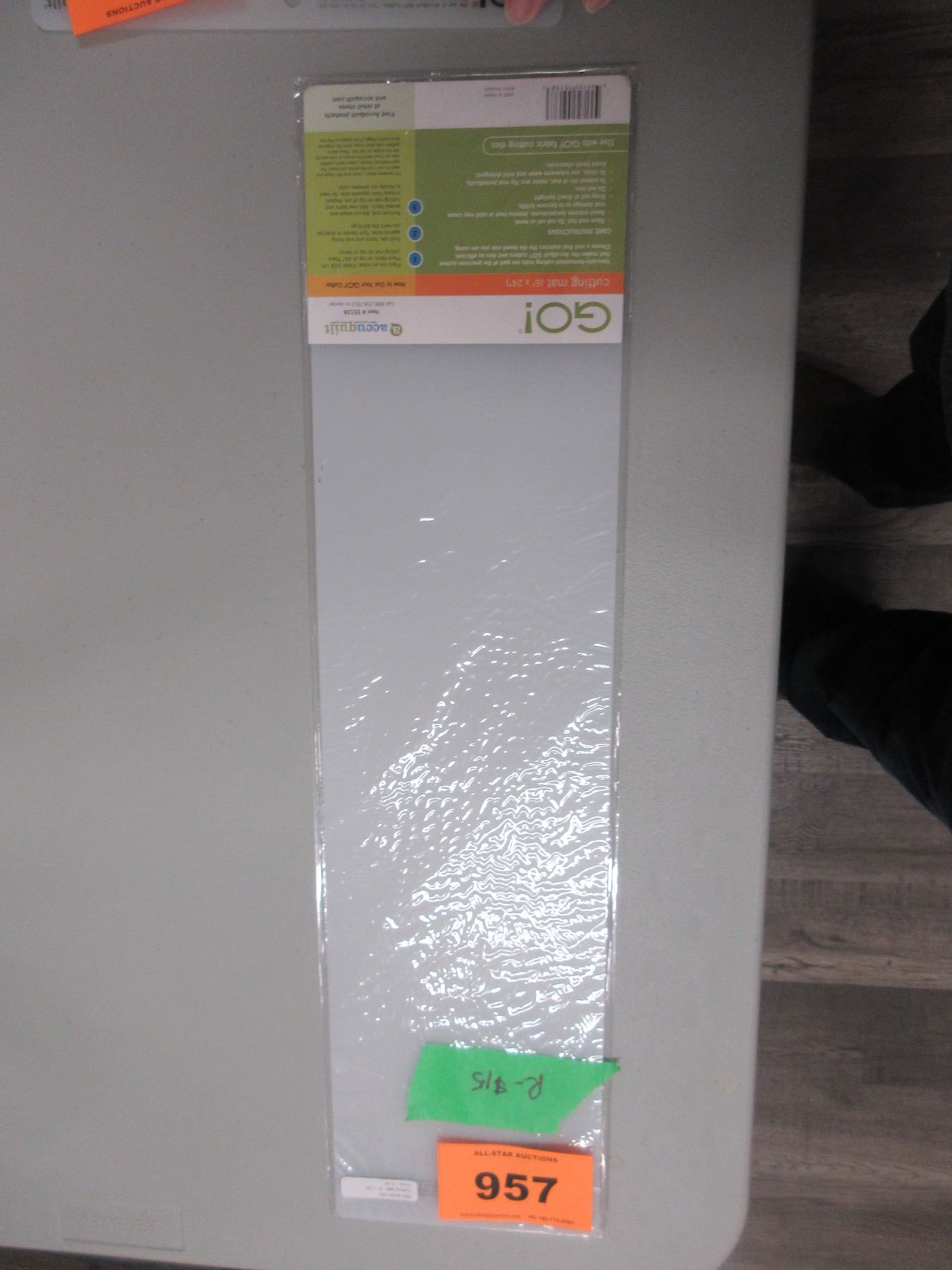 ACCU-QUILT FABRIC CUTTING MAT