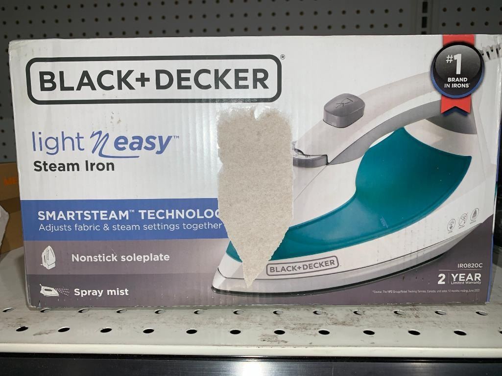 Black + decker light n easy stream iron - A D Auction Depot Inc.