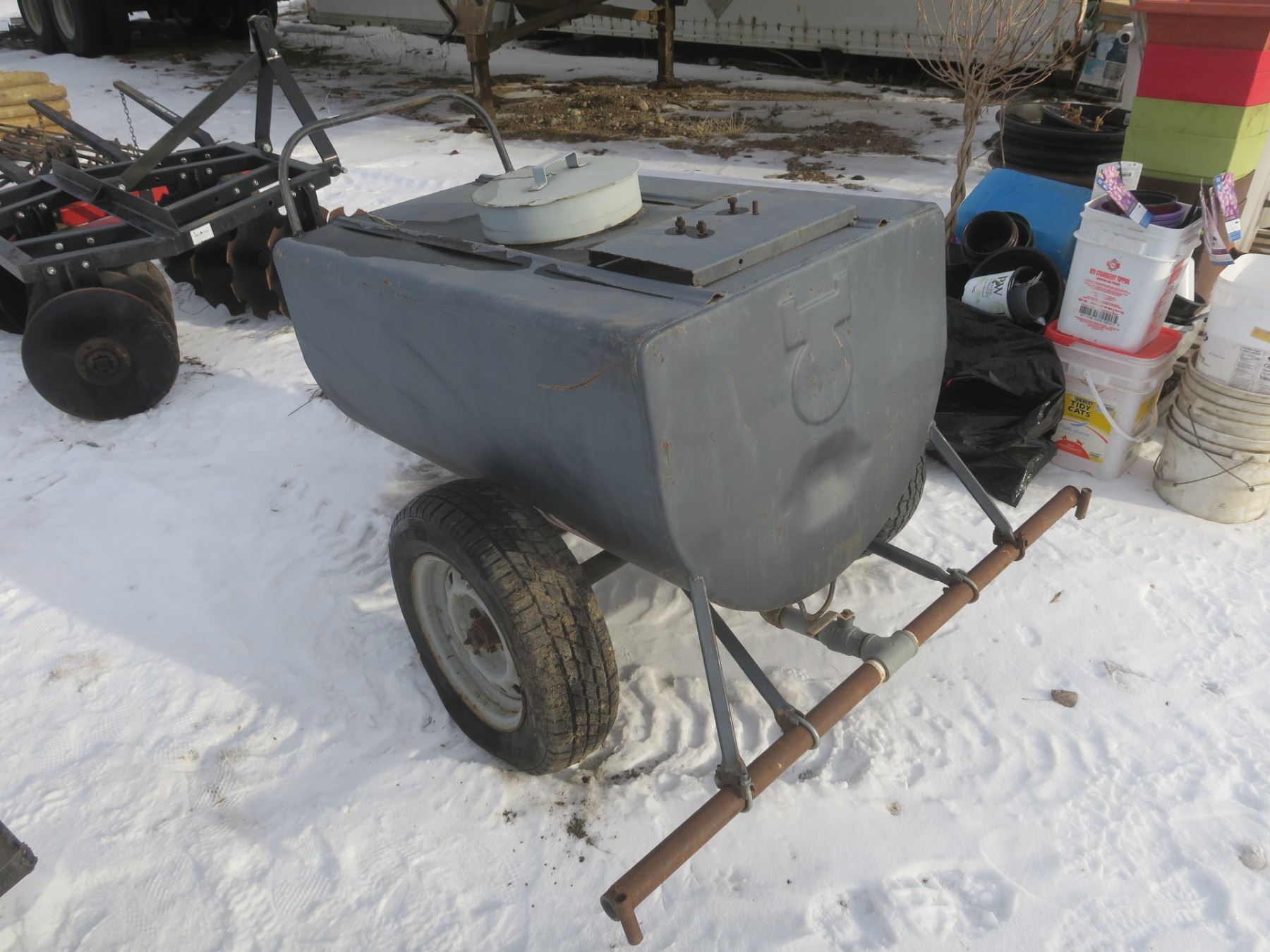 steel non-potable water tank on wheels with water nozzle - Schmalz Auctions