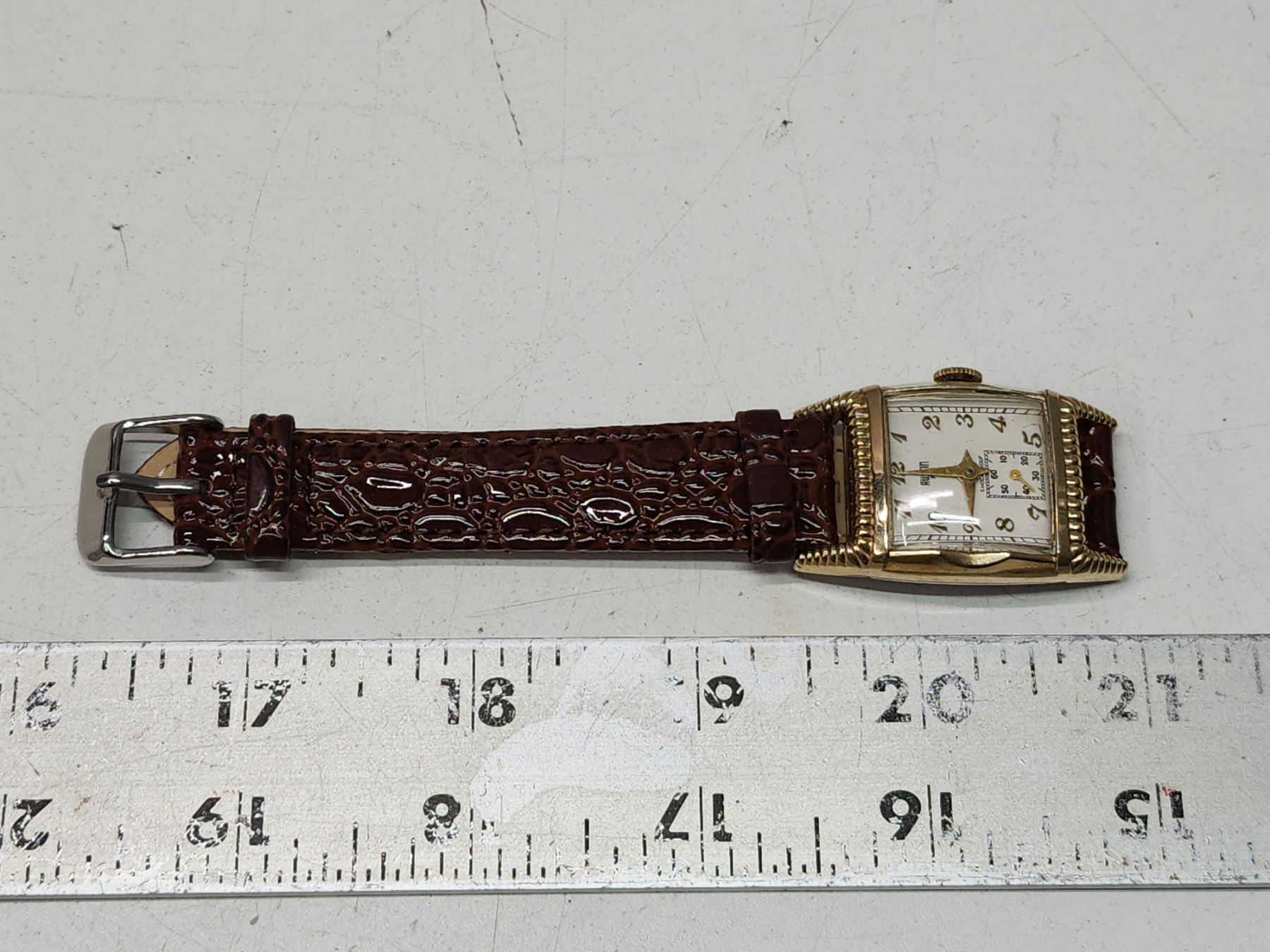 Vintage "Austin" watch, 17 jewels. Art deco, man wind, sub dial - runs